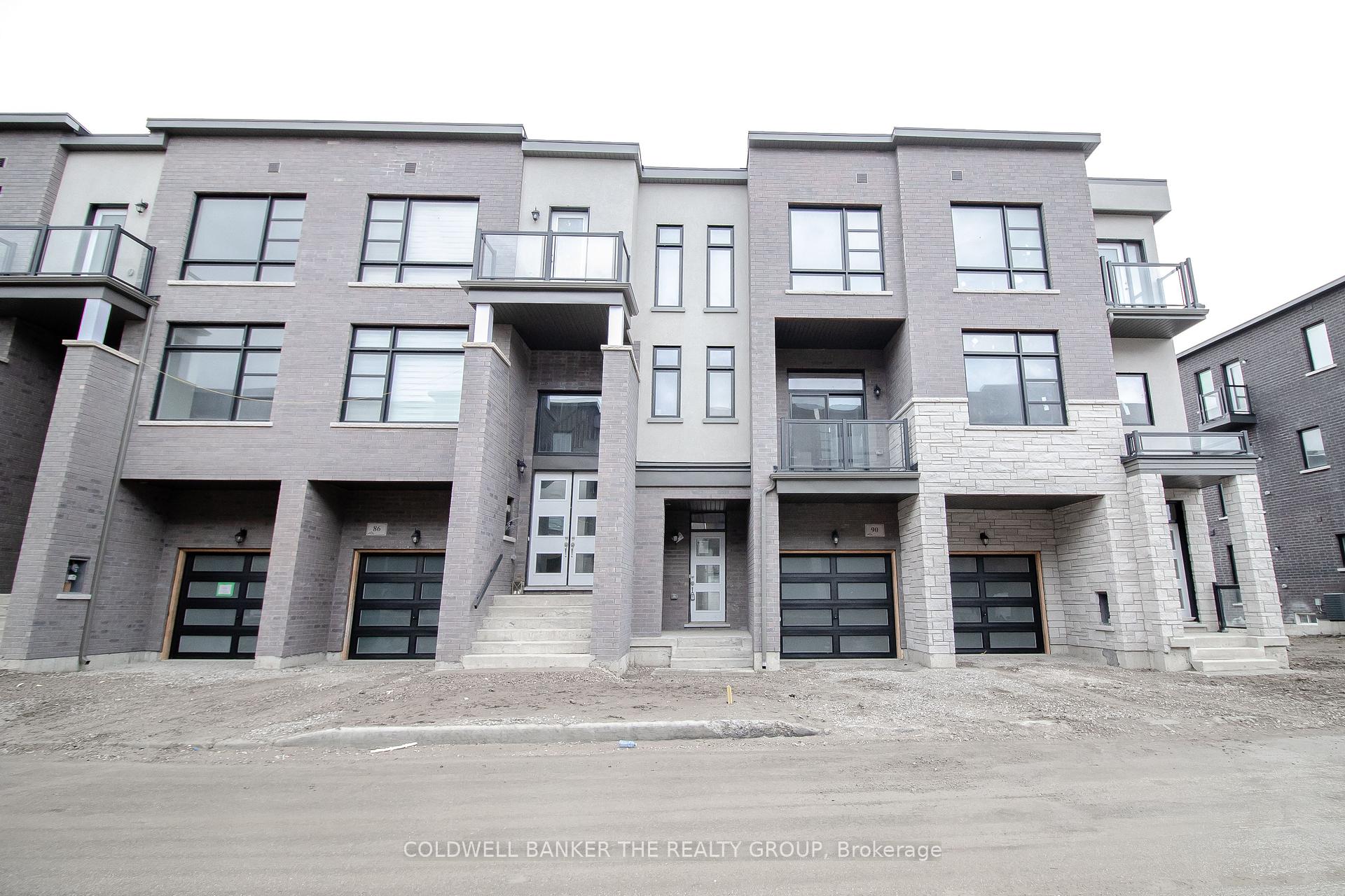 90 Paradox Street, Vaughan, ON L4L 1A7
