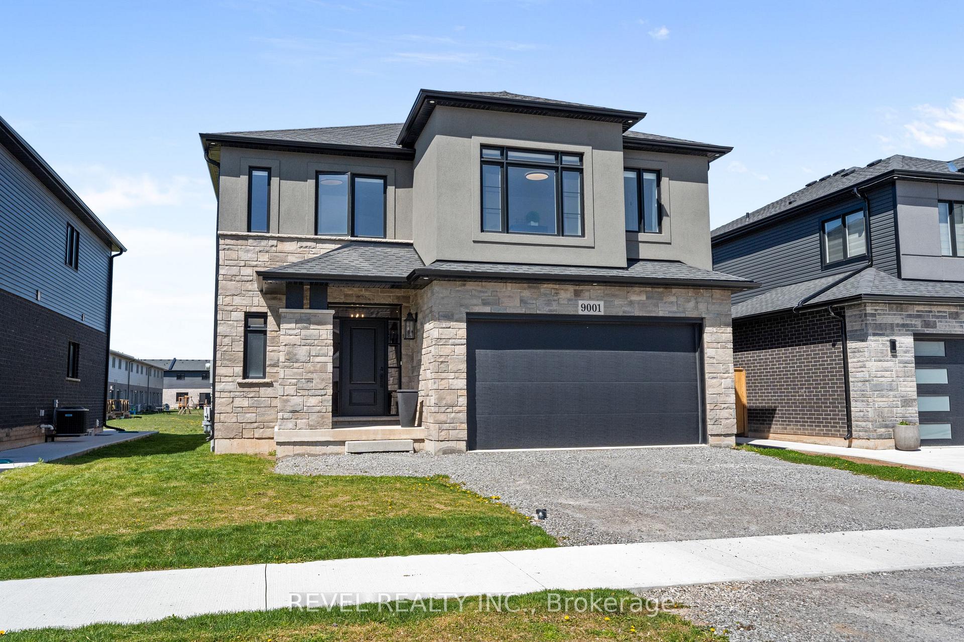 9001 Emily Boulevard, Niagara Falls, ON L2H 3T1