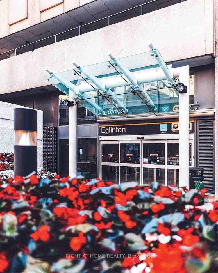 901S - 110 Broadway Avenue, Toronto, ON M4P 1V7