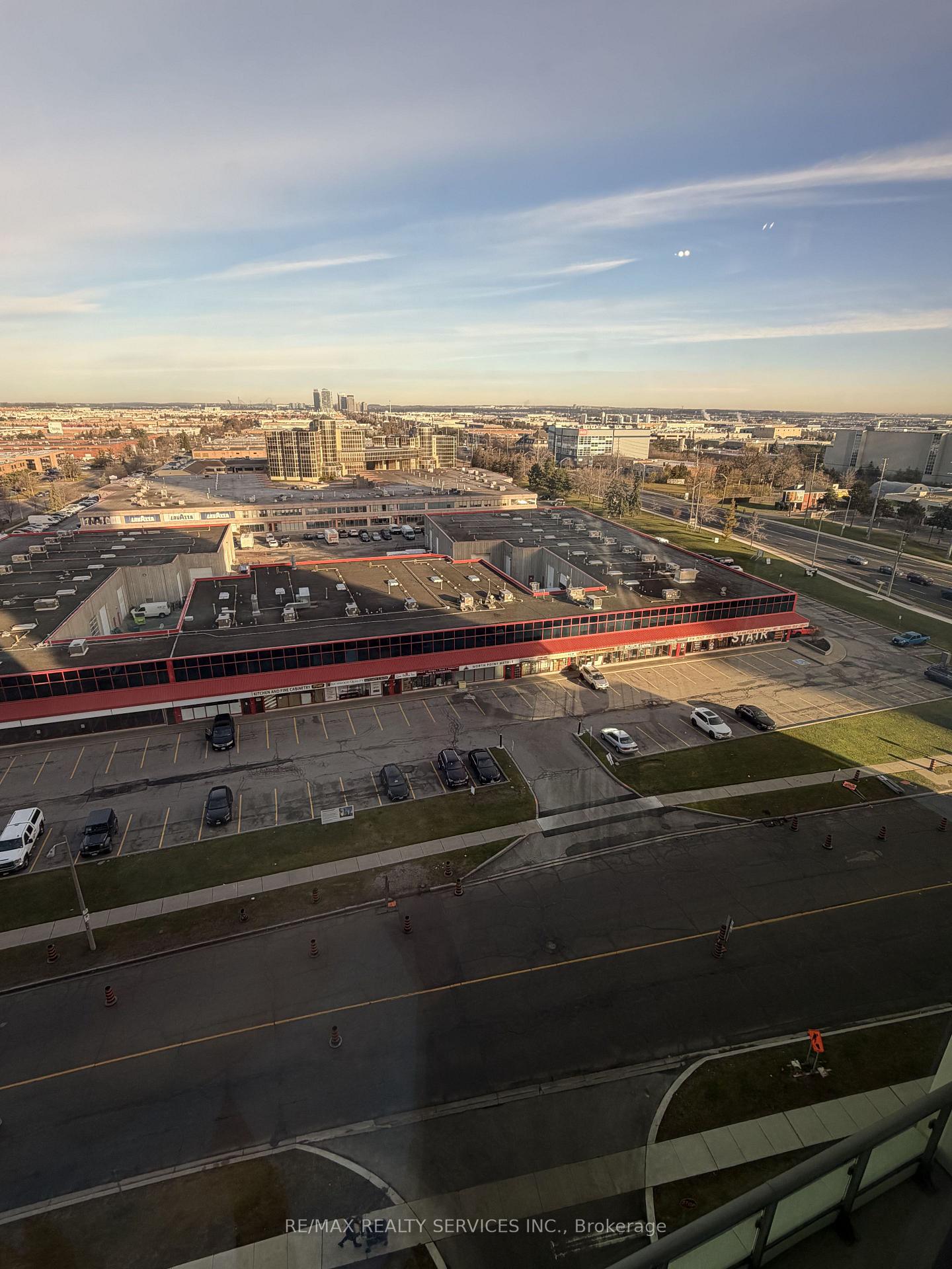 902 - 1000 Portage Parkway, Vaughan, ON L4K 0L1