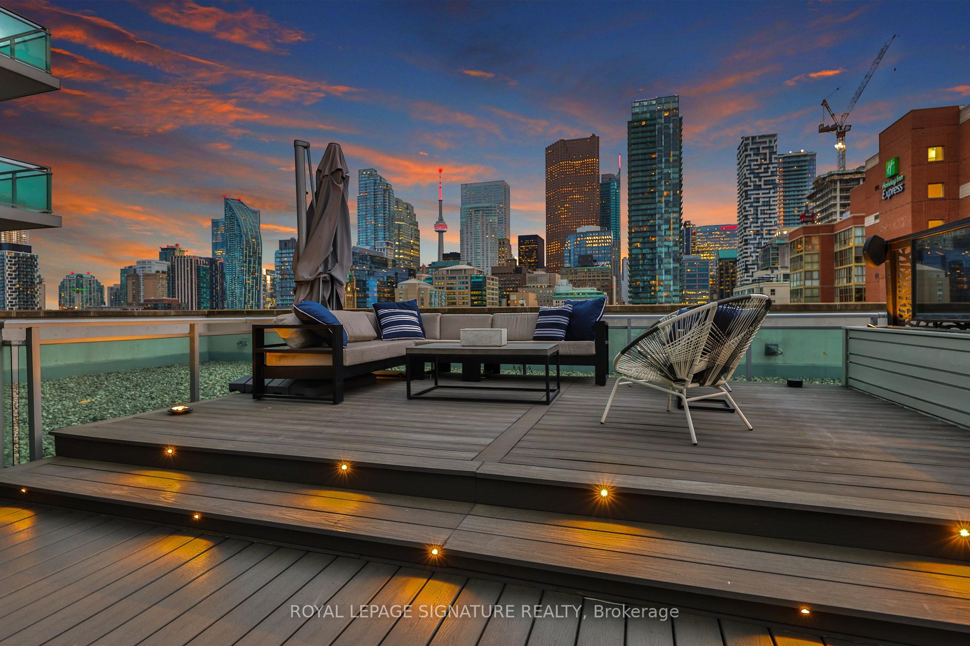 902 - 112 George Street, Toronto, ON M5A 2M5