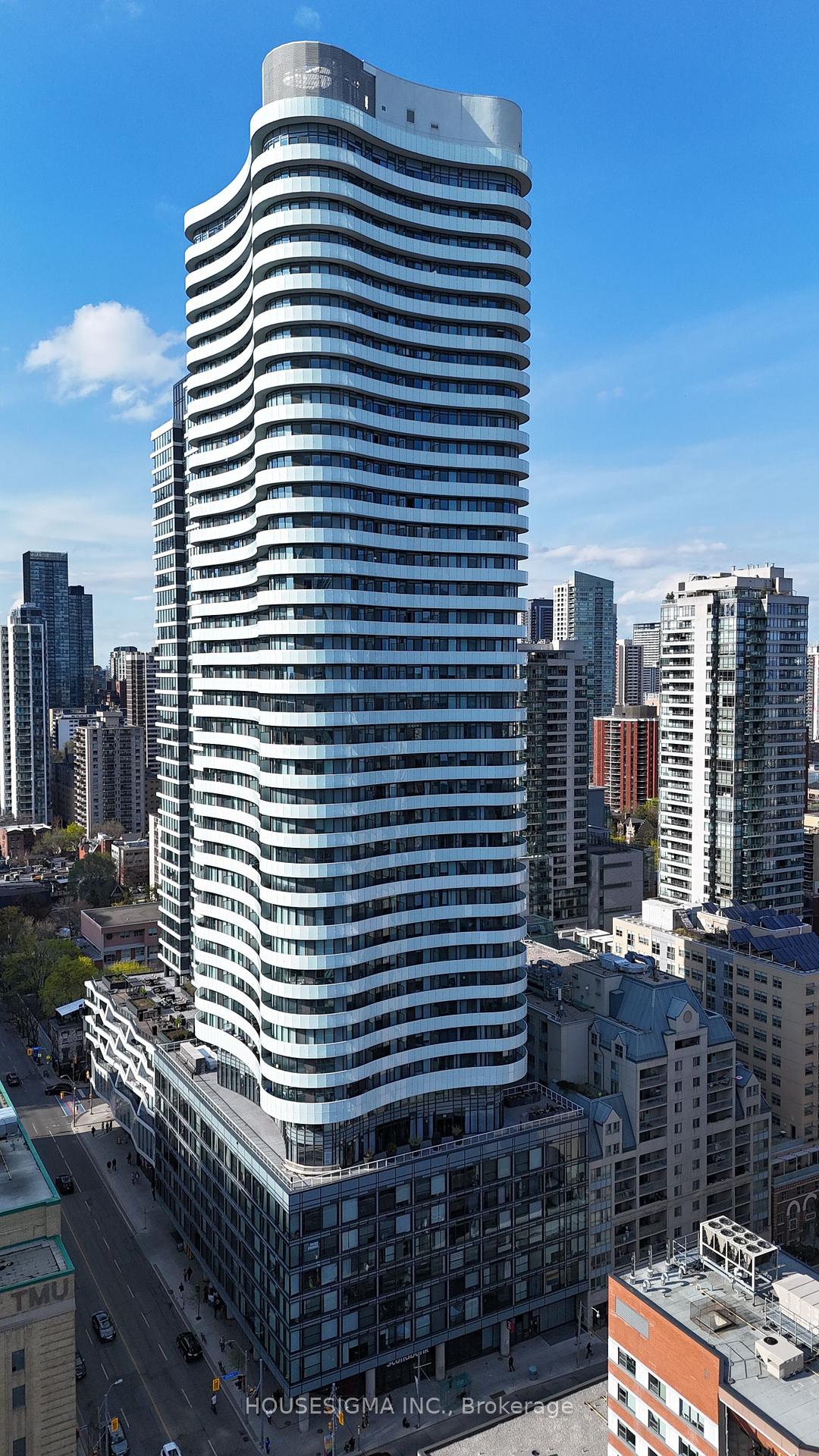 902 - 403 Church Street, Toronto, ON M4Y 2C2
