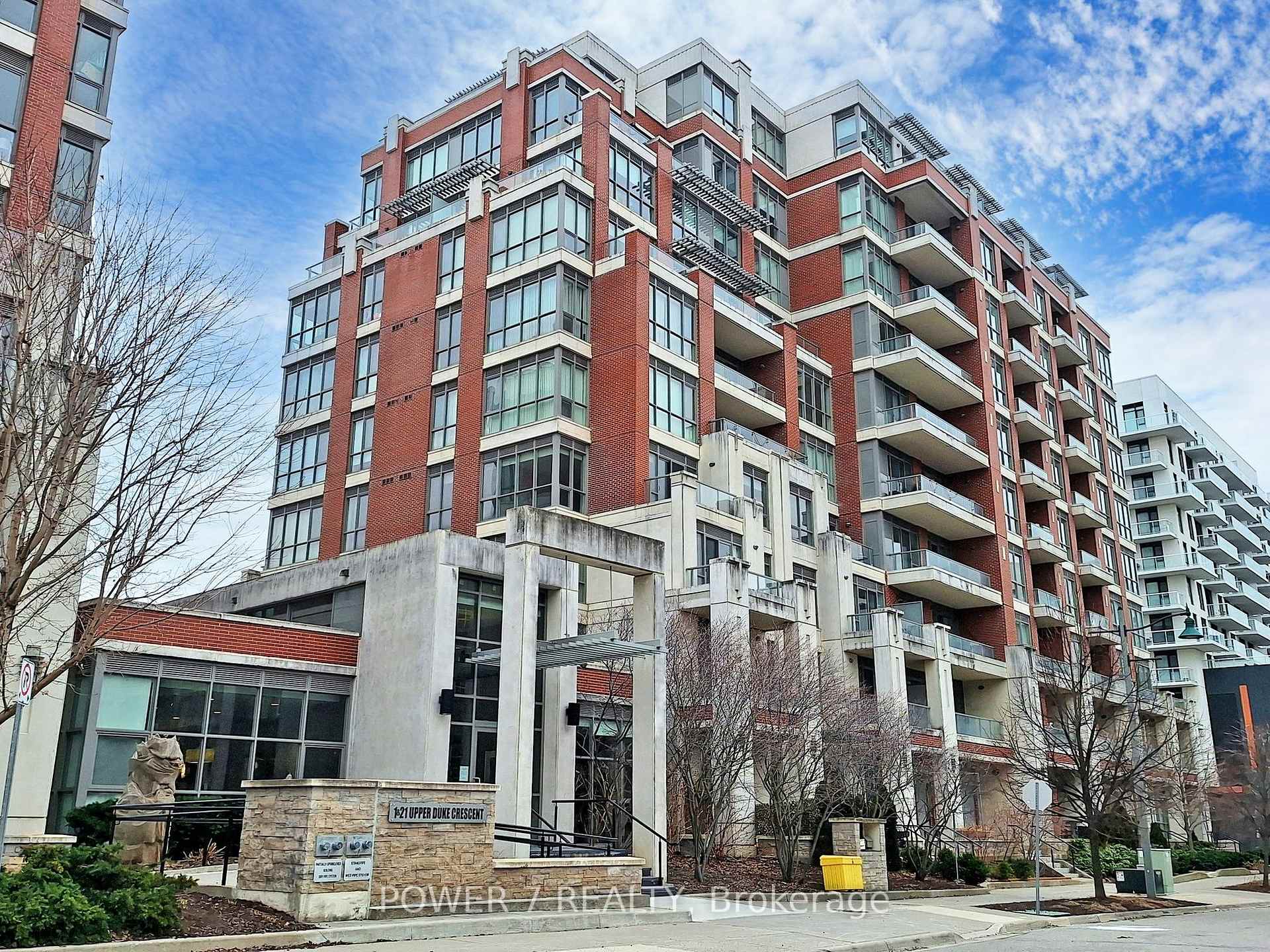 903 - 1 Upper Duke Crescent, Markham, ON L6G 0B6