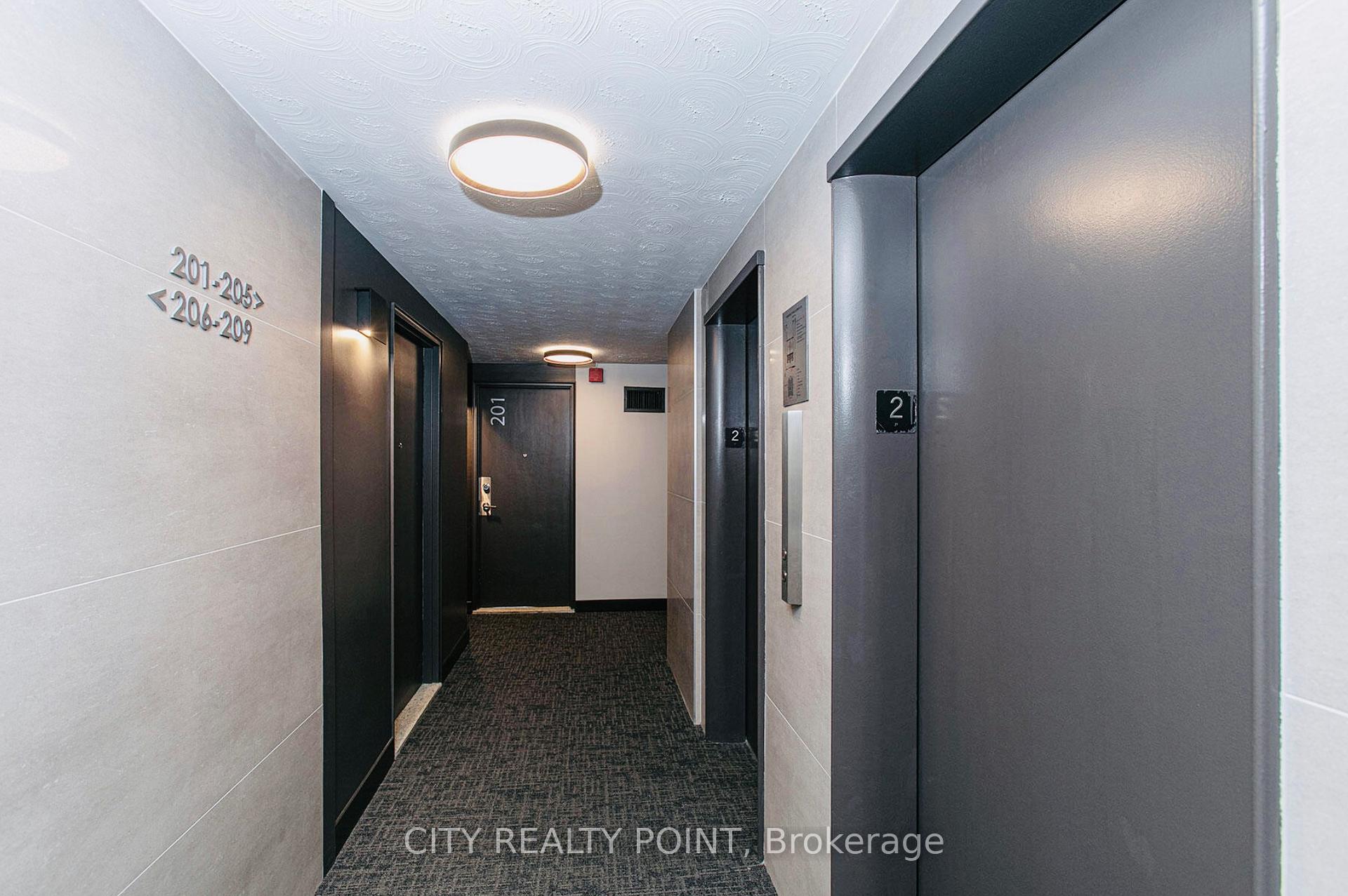 903 - 276 St George Street, Toronto, ON M5R 2P6