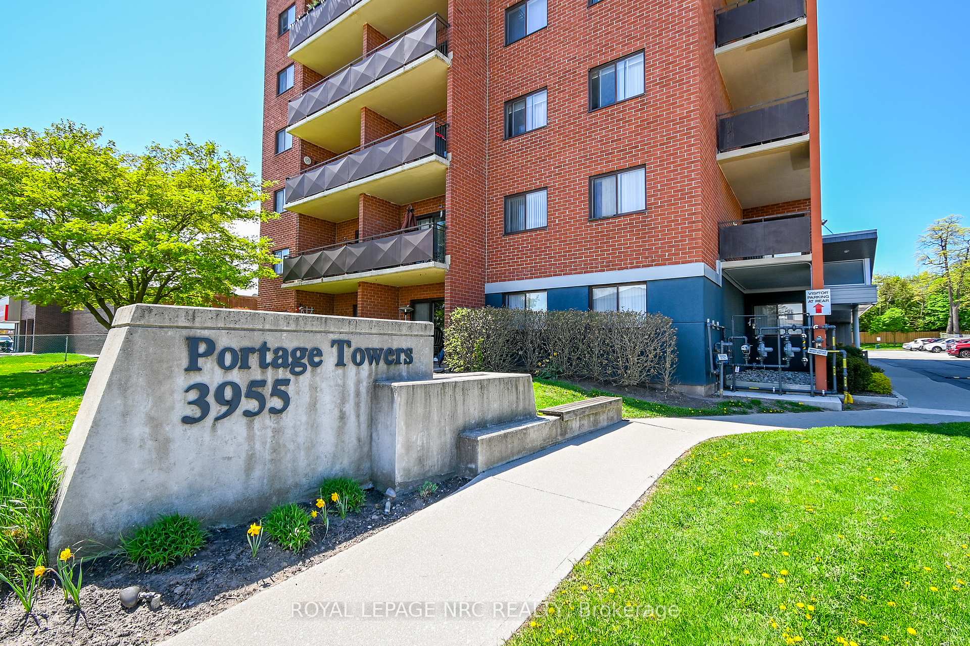 905 - 3955 Portage Road, Niagara Falls, ON L2J 3W2