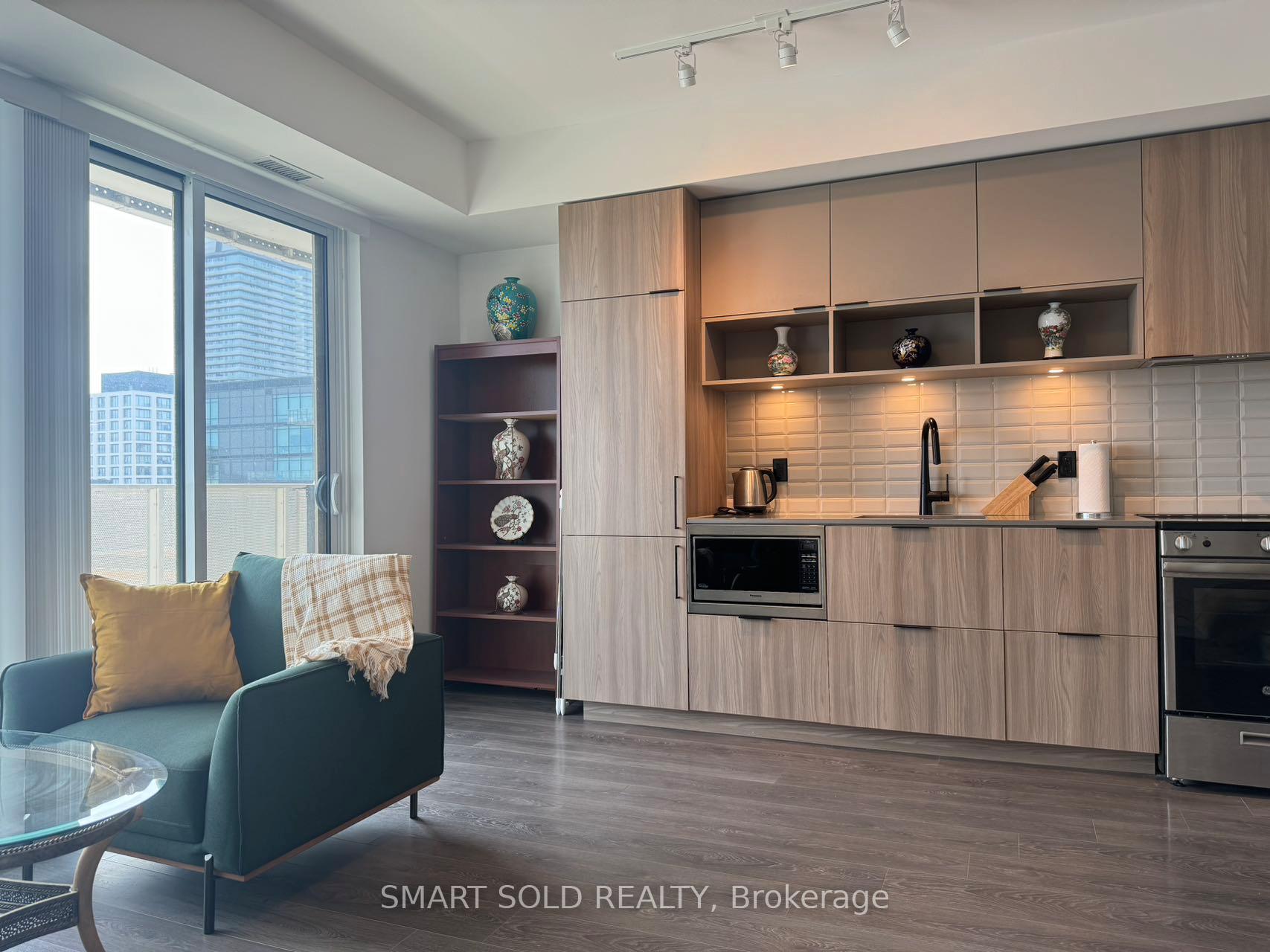 905 - 60 Tannery Road, Toronto, ON M5A 0S8