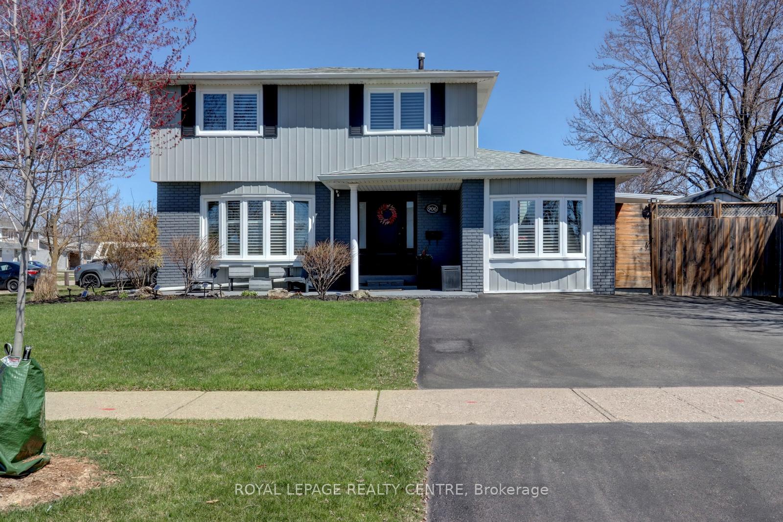 906 Cabot Trail, Milton, ON L9T 3Y4