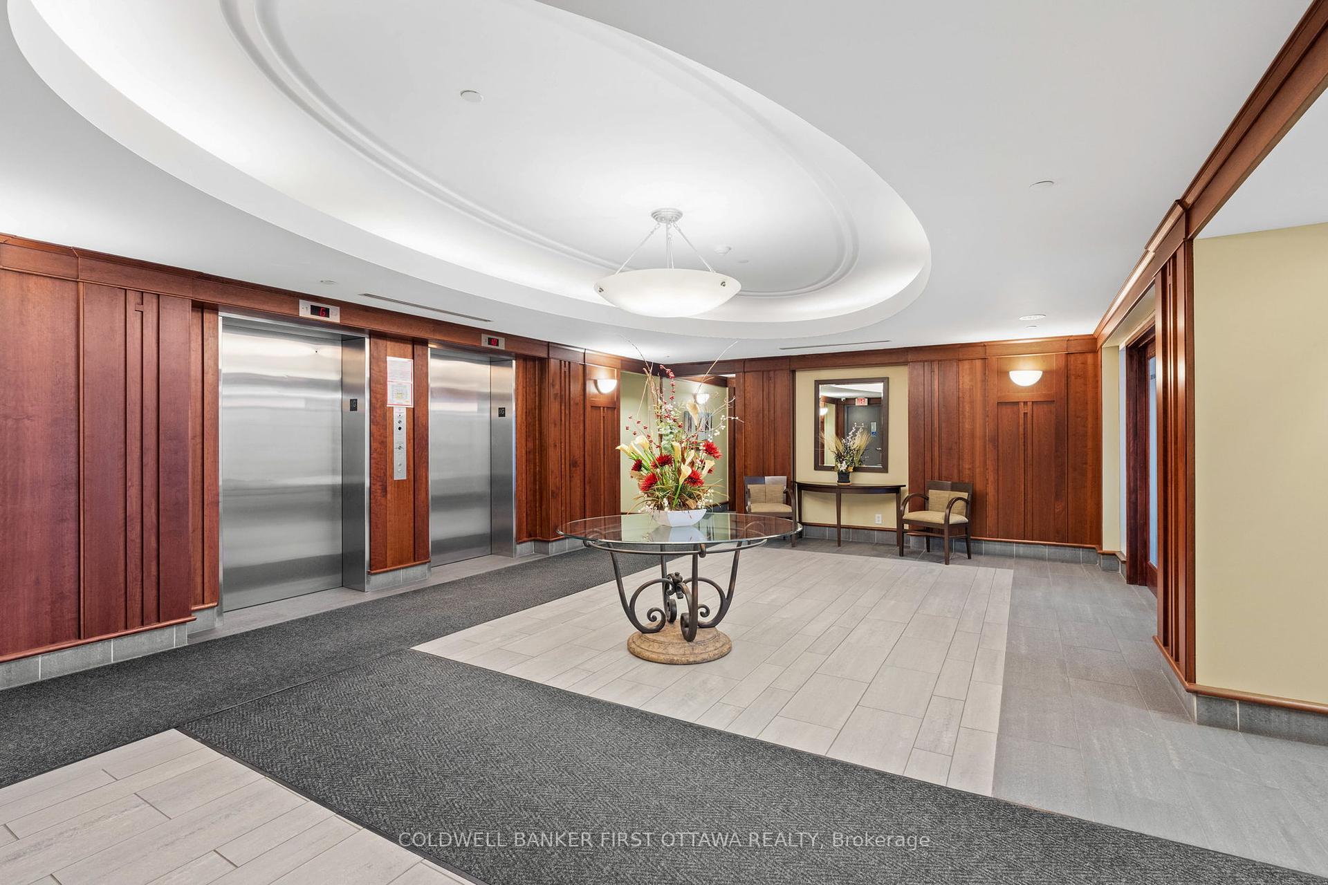 907 - 136 DARLINGTON Private, Hunt Club - Windsor Park Village and Area ...