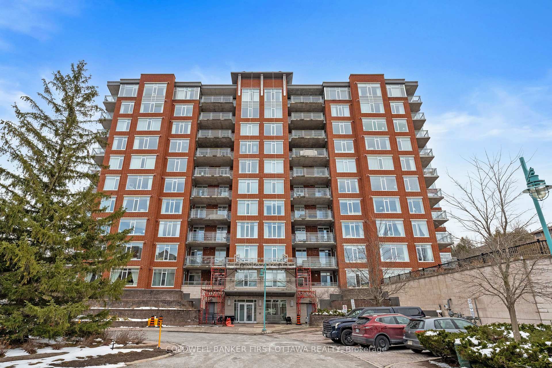 907 - 136 DARLINGTON Private, Hunt Club - Windsor Park Village and Area ...