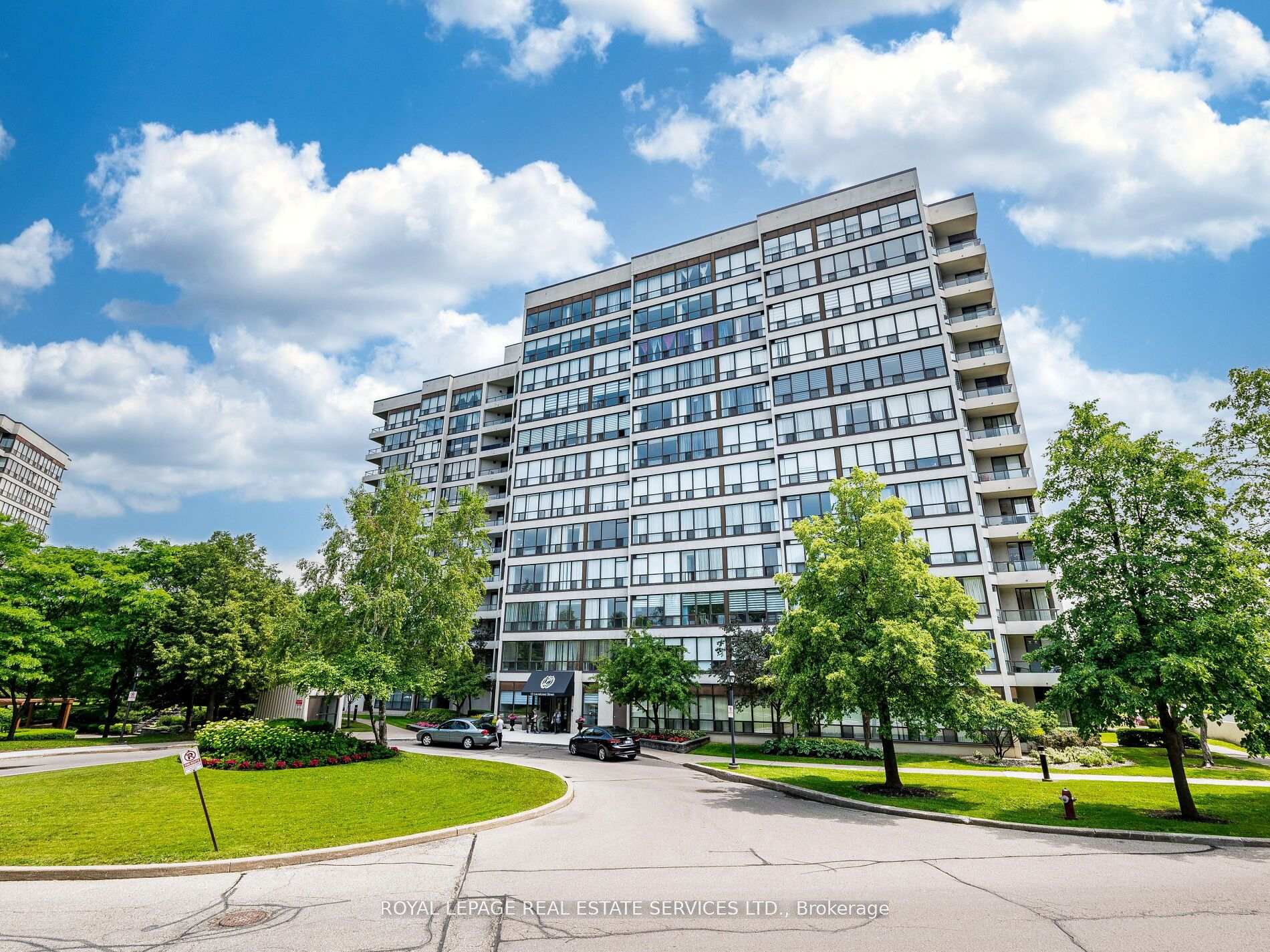 908 - 12 Laurelcrest Street, Brampton, ON L6S 5Y4