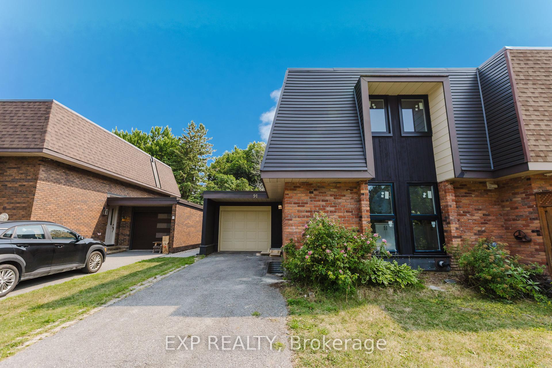 91 Penfield Drive, Kanata, ON K2K 1L9
