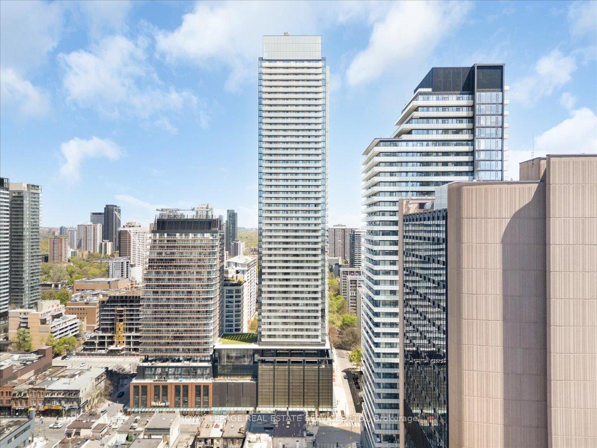 911 - 501 Yonge Street, Toronto, ON M4Y 0G8