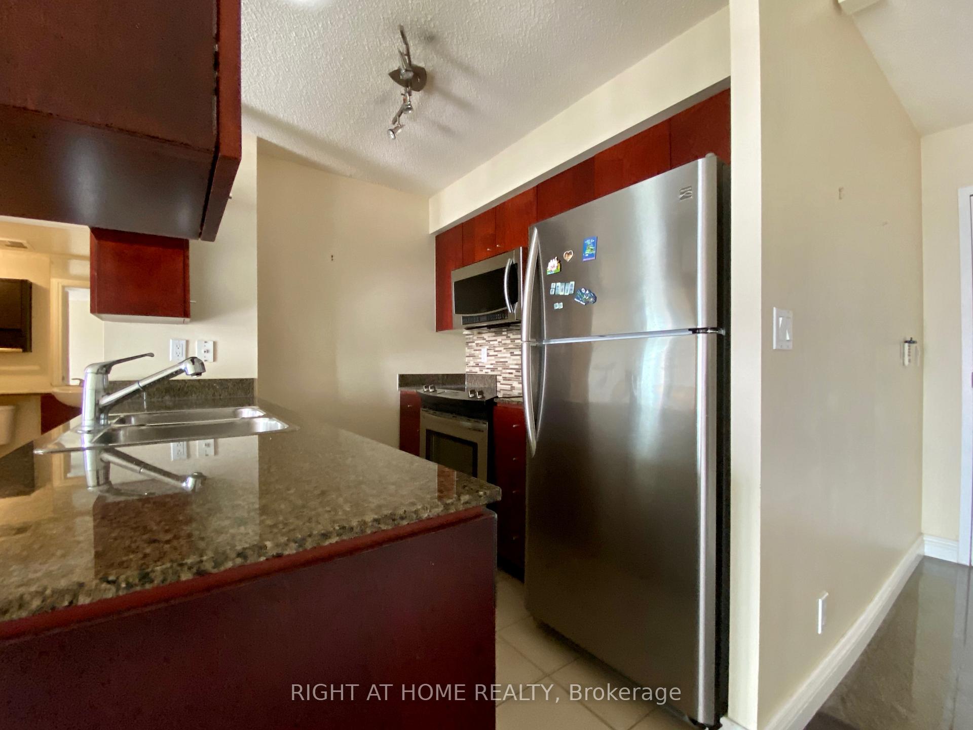 912 - 397 Front Street W, Toronto, ON M5V 3S1