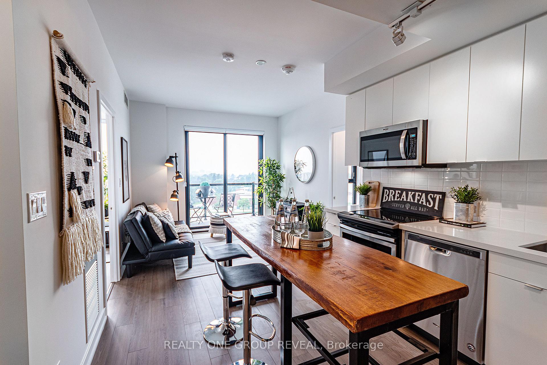 913 - 2799 Kingston Road, Toronto, ON M1M 0E3