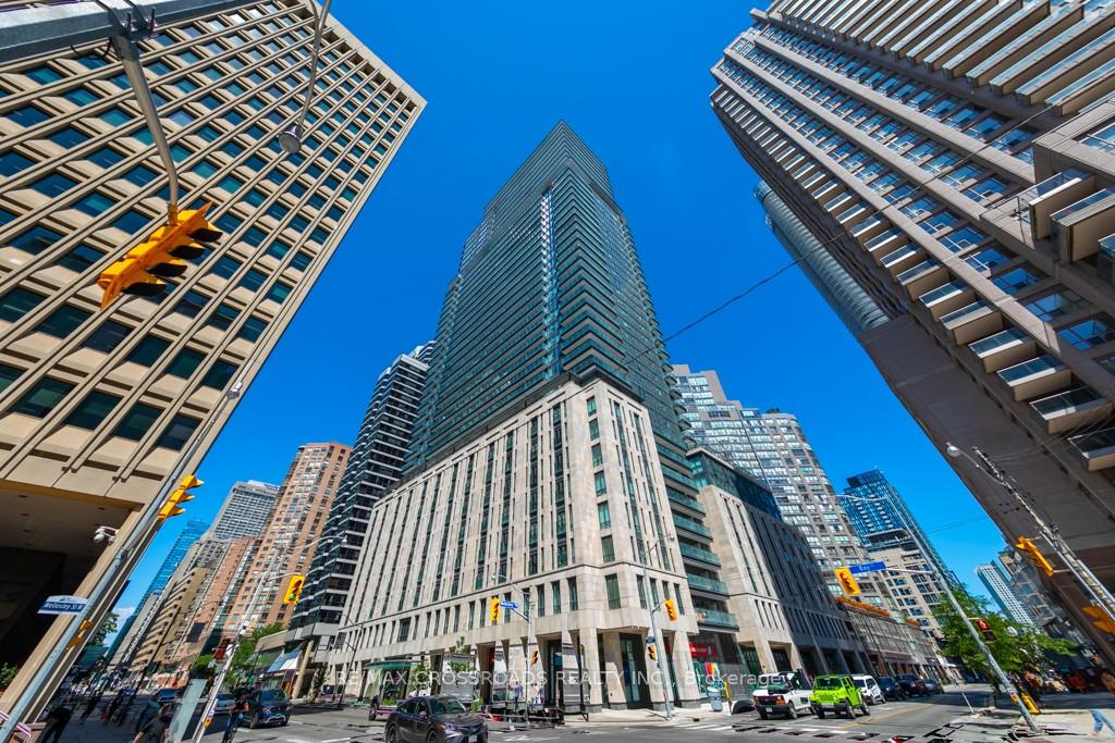 914 - 955 Bay Street, Toronto, ON M5S 0C6