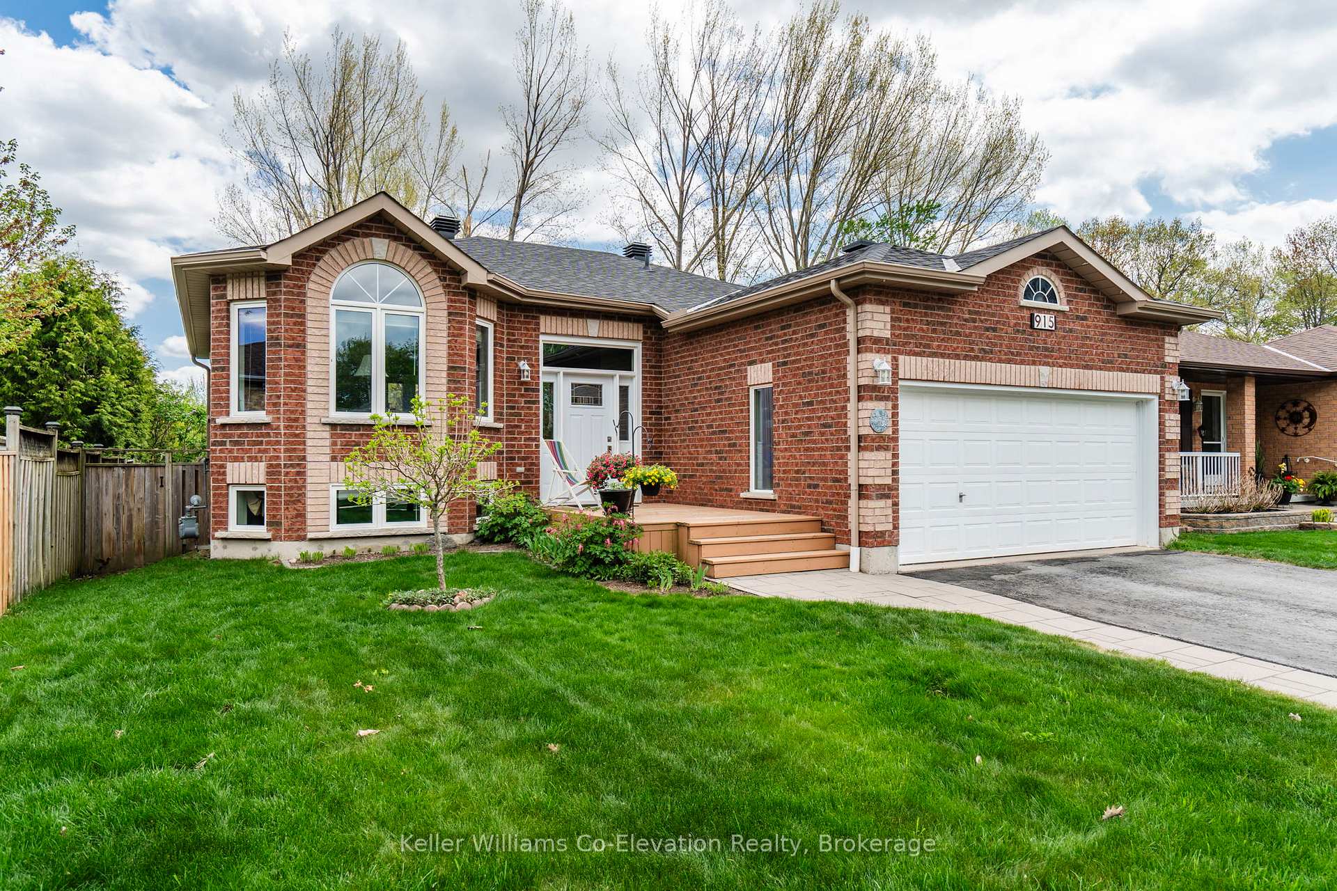 915 Ottawa Street N, Midland, ON L4R 5E5