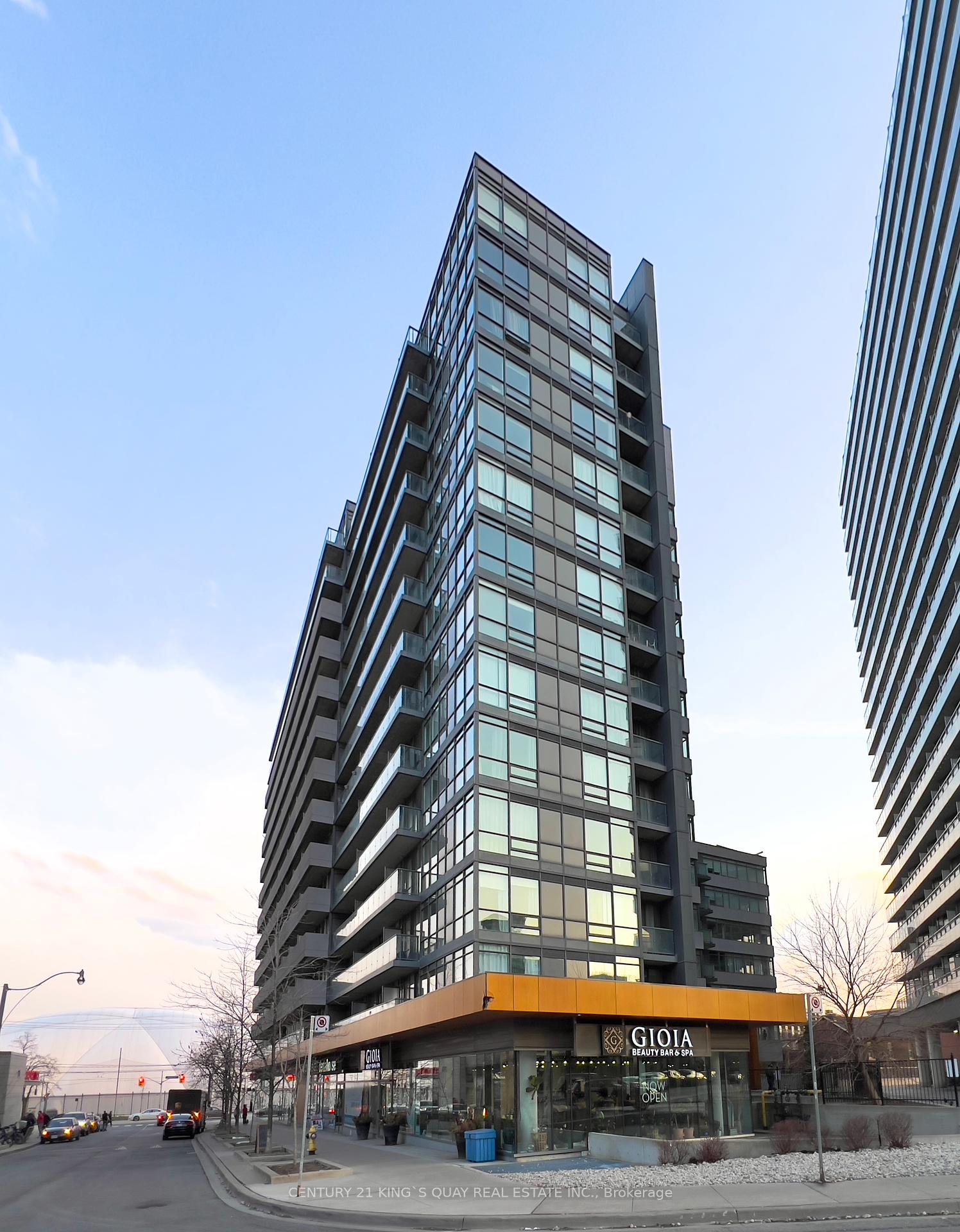 916 - 20 Joe Shuster Way, Toronto, ON M6K 0A3