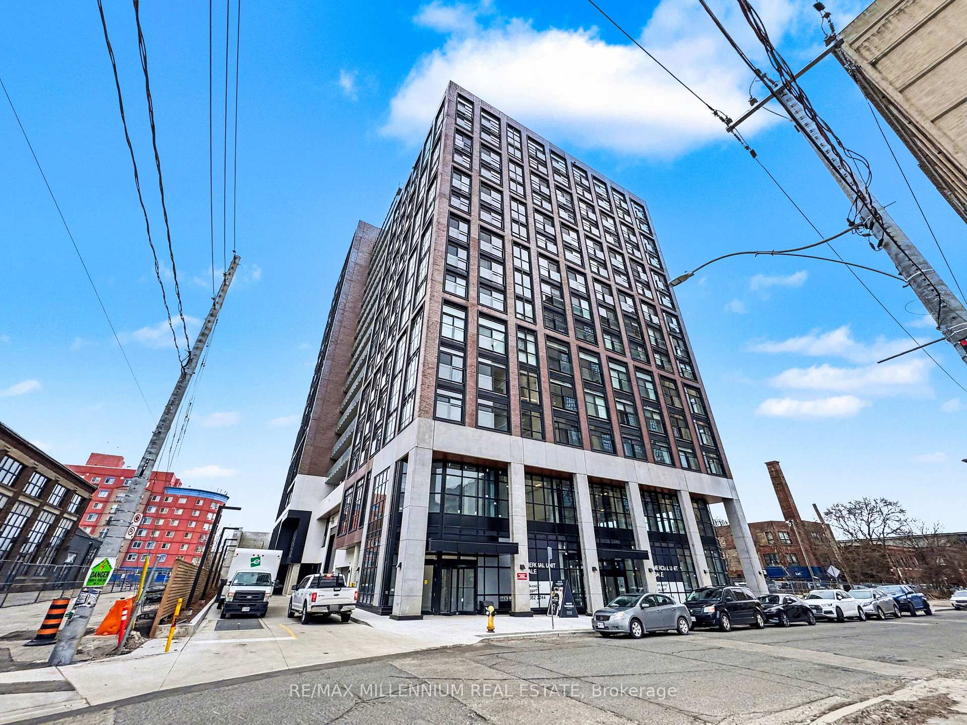 917 - 181 Sterling Road, Toronto, ON M6R 2B2