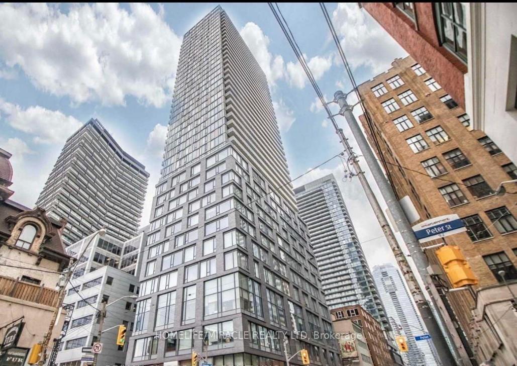 919 - 108 Peter Street, Toronto, ON M5V 0W2