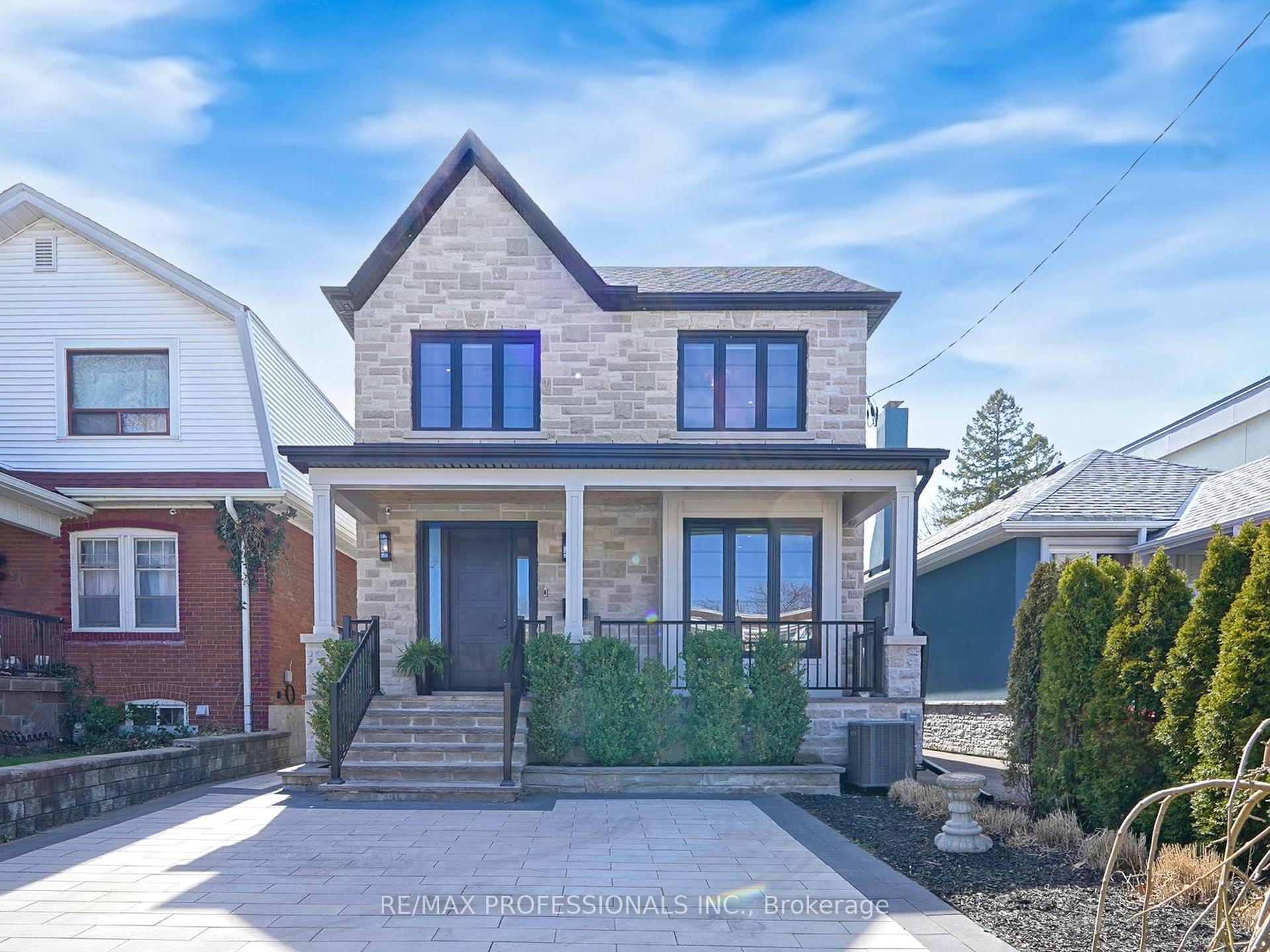 92 George Street, Toronto, ON M8V 2S4