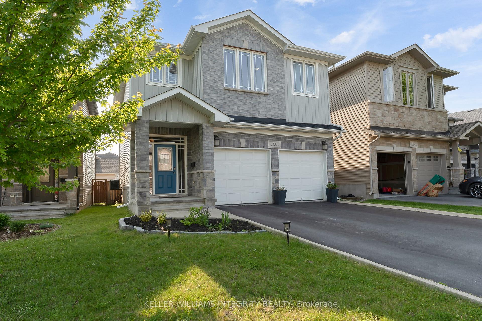 92 SCHOONER Drive, Kingston, ON K7K 0E8