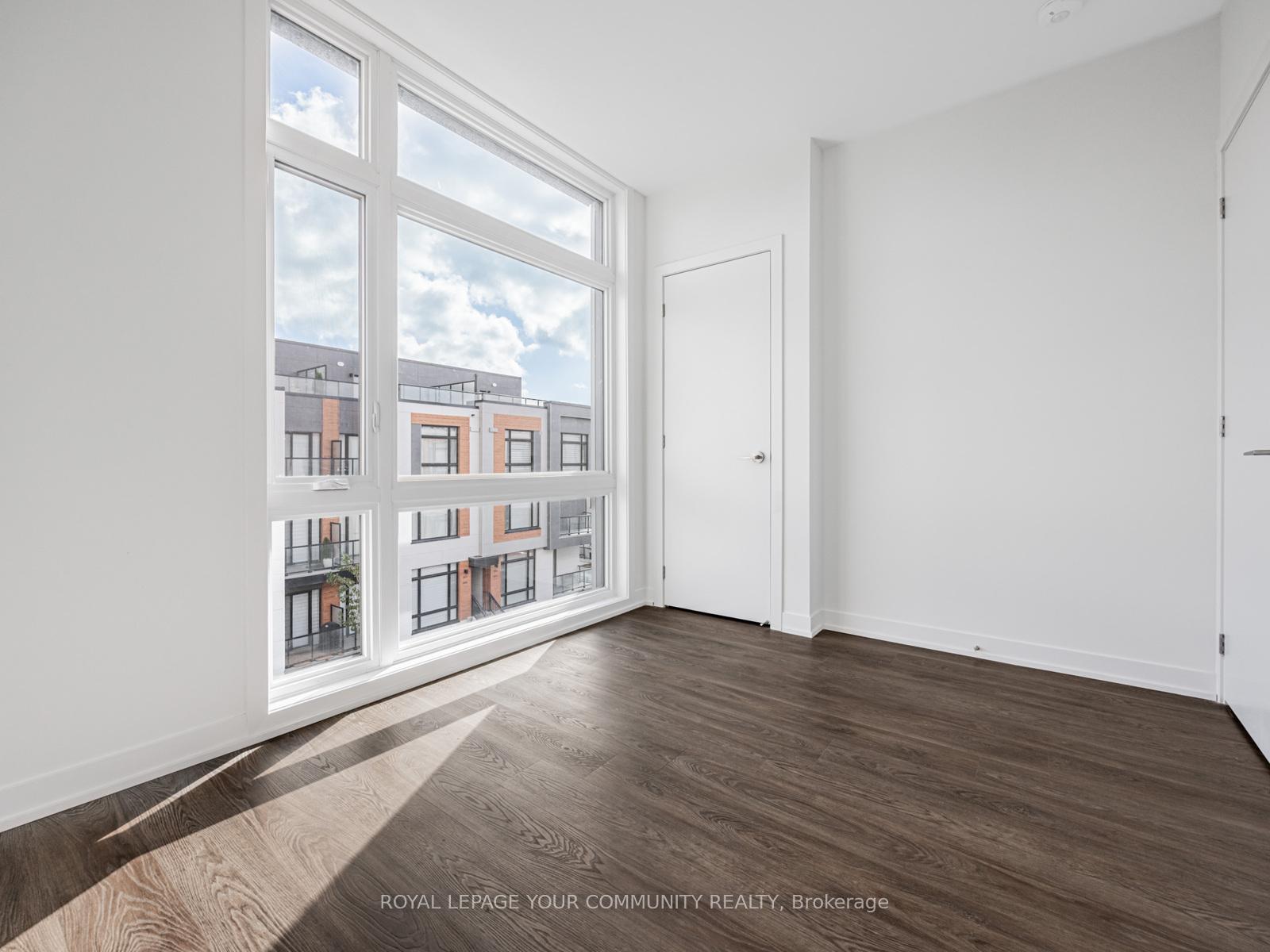 920 - 2 Steckley House Lane, Richmond Hill, ON L4S 0N4