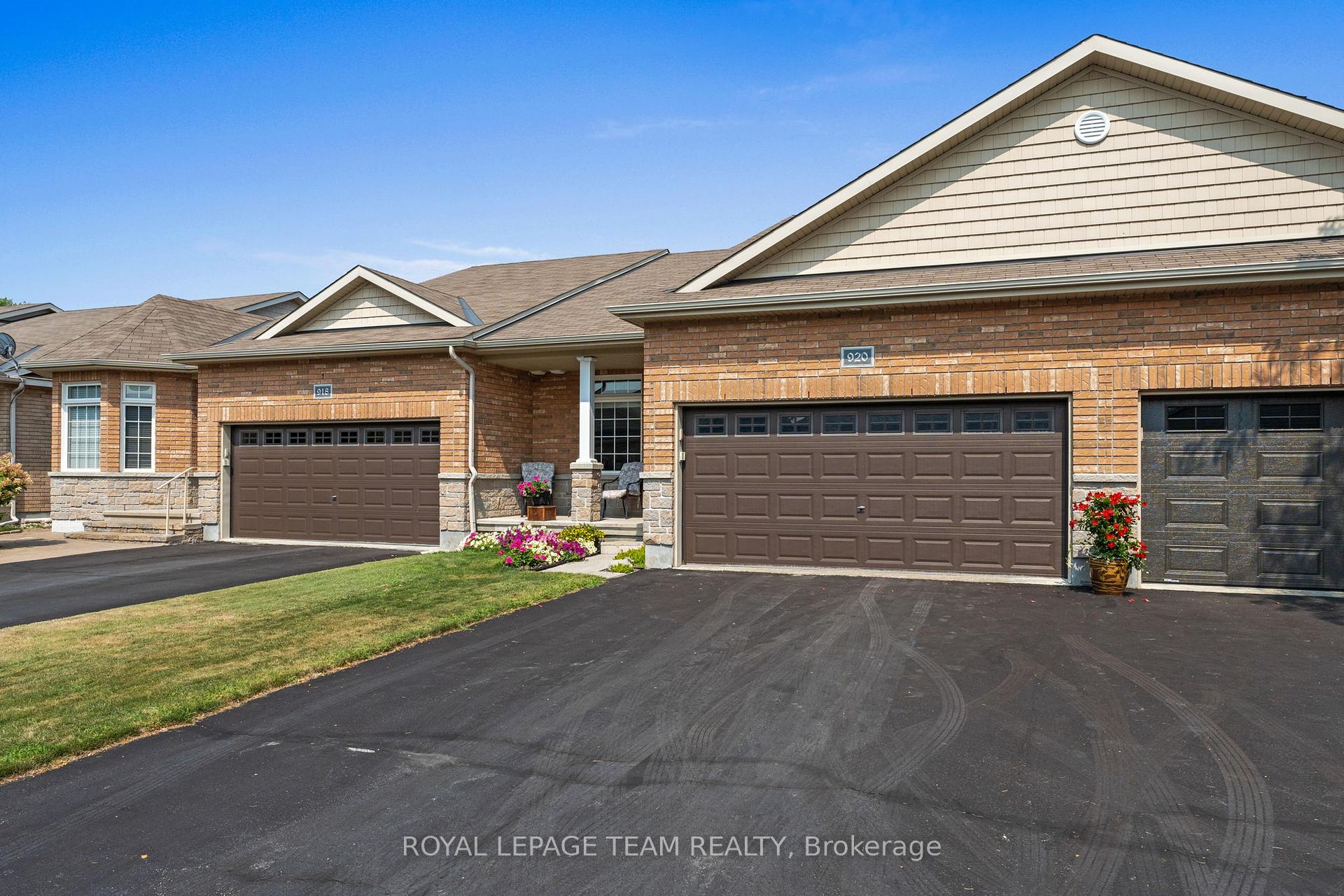 920 Burwash Landing Bay, Kanata, ON K2W 0C8
