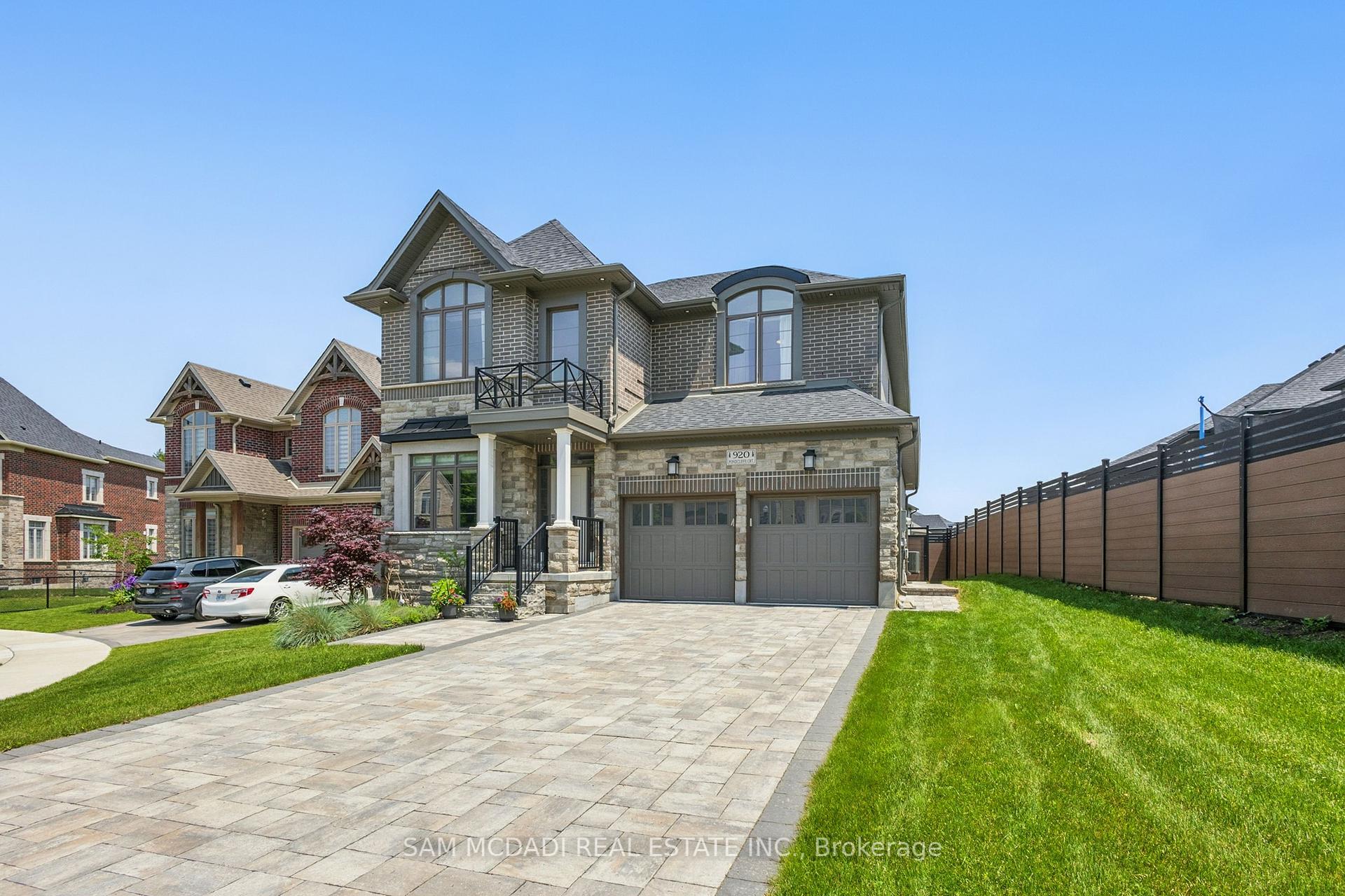 920 Pondcliffe Drive, Kitchener, ON N2R 0M9