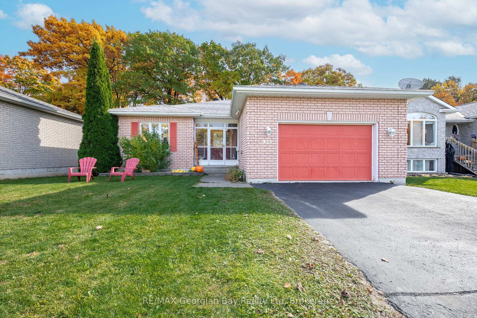 925 Dominion Avenue, Midland, ON L4R 4W2