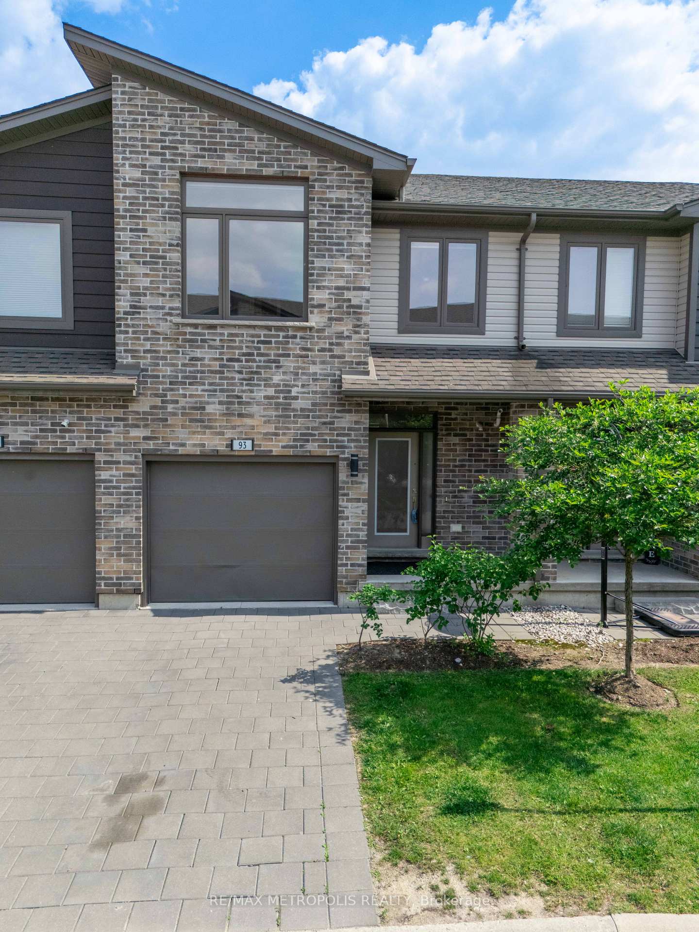 93 - 1960 Dalmagarry Road, London North, ON N6G 5B1