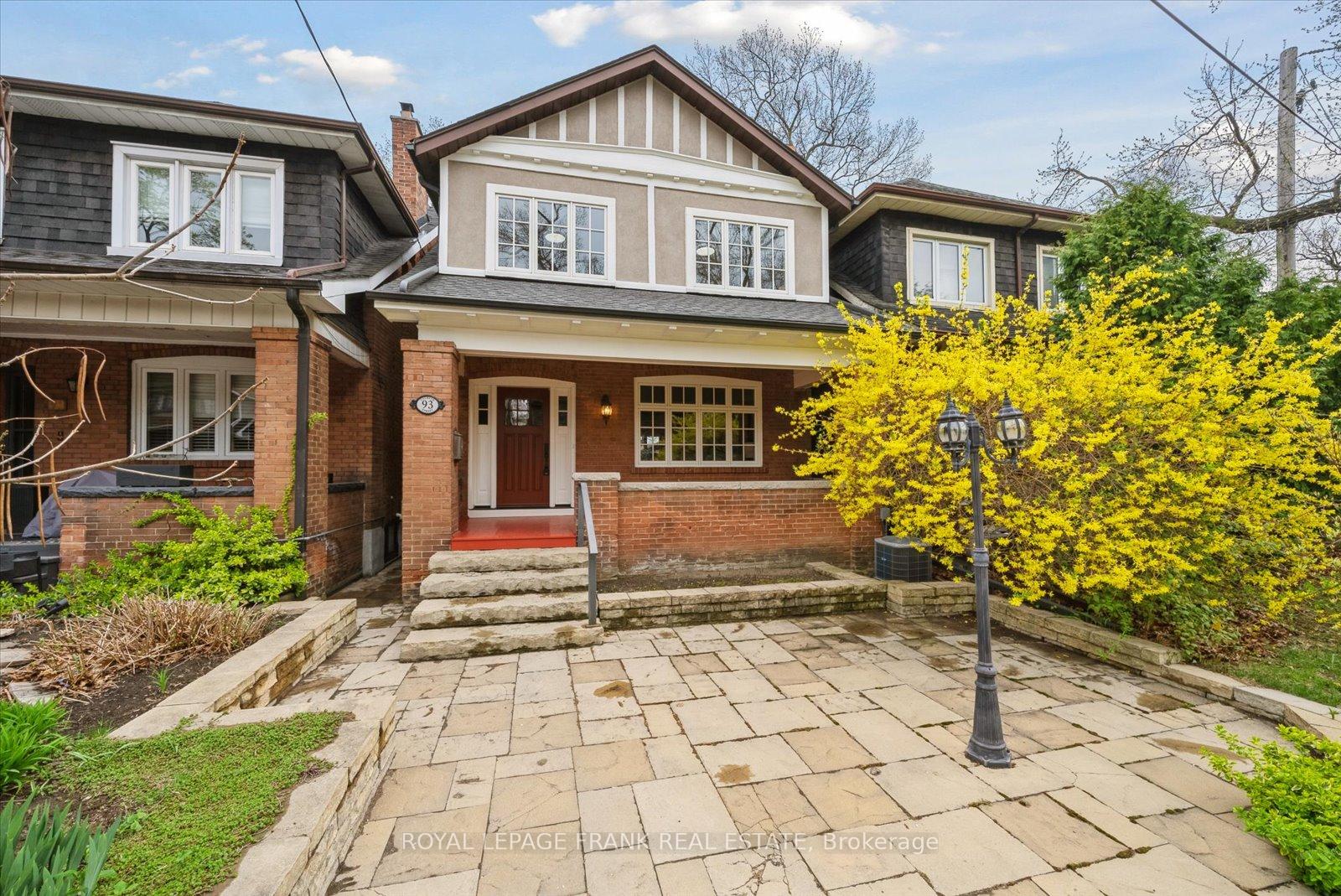 93 Colbeck Street, Toronto, ON M6S 1V1