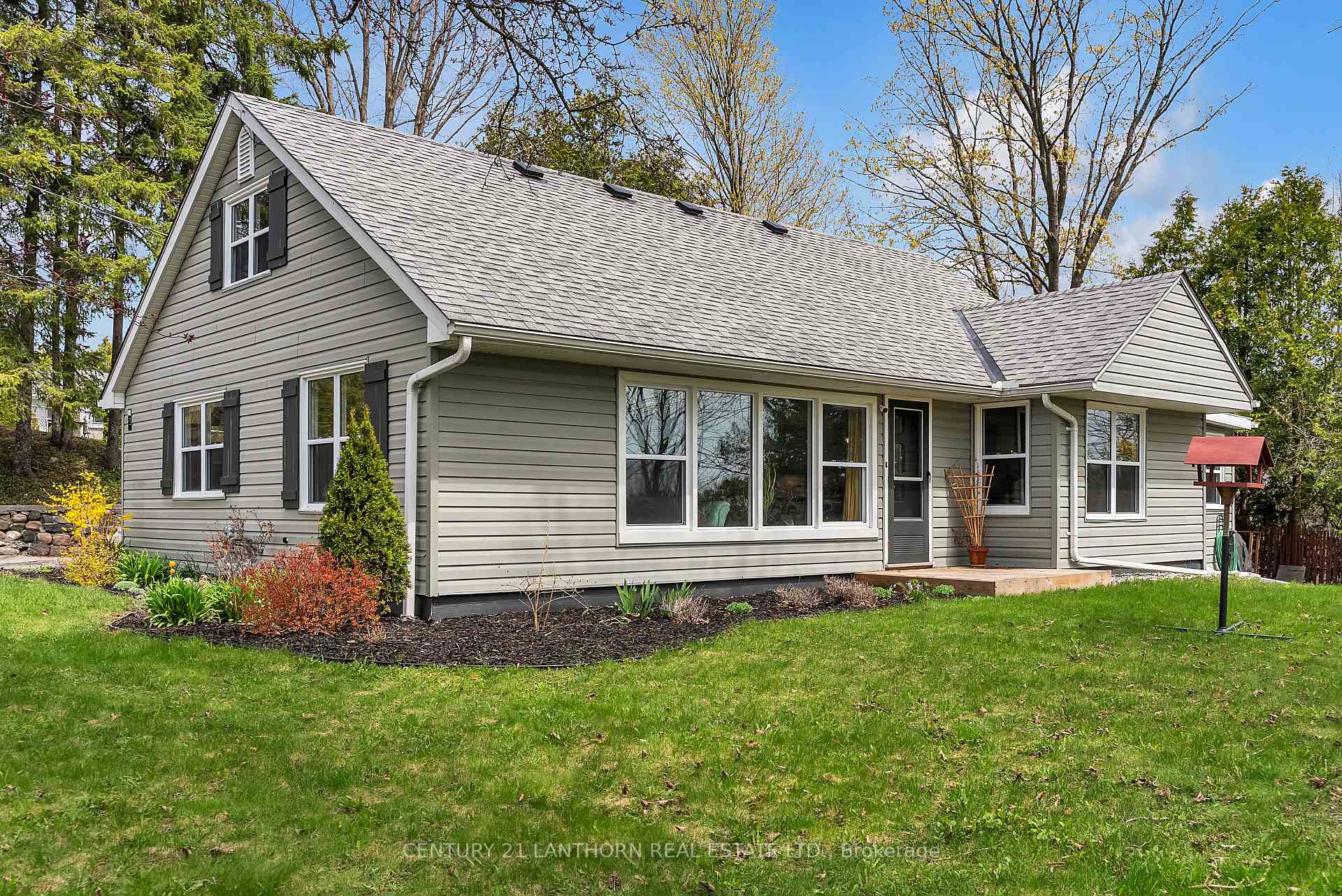 93 Young Street, Brighton, ON K0K 1H0