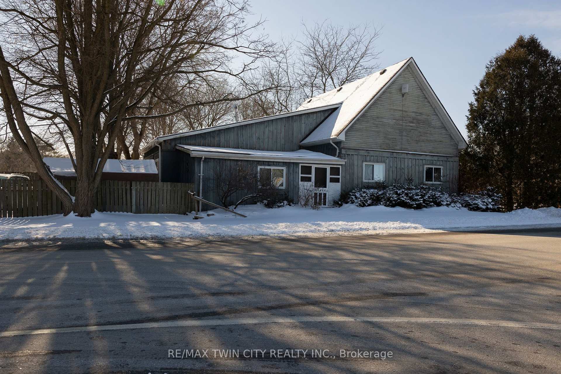 934 BURFORD DELHI TWLN Road, Norfolk, ON N0E 1R0