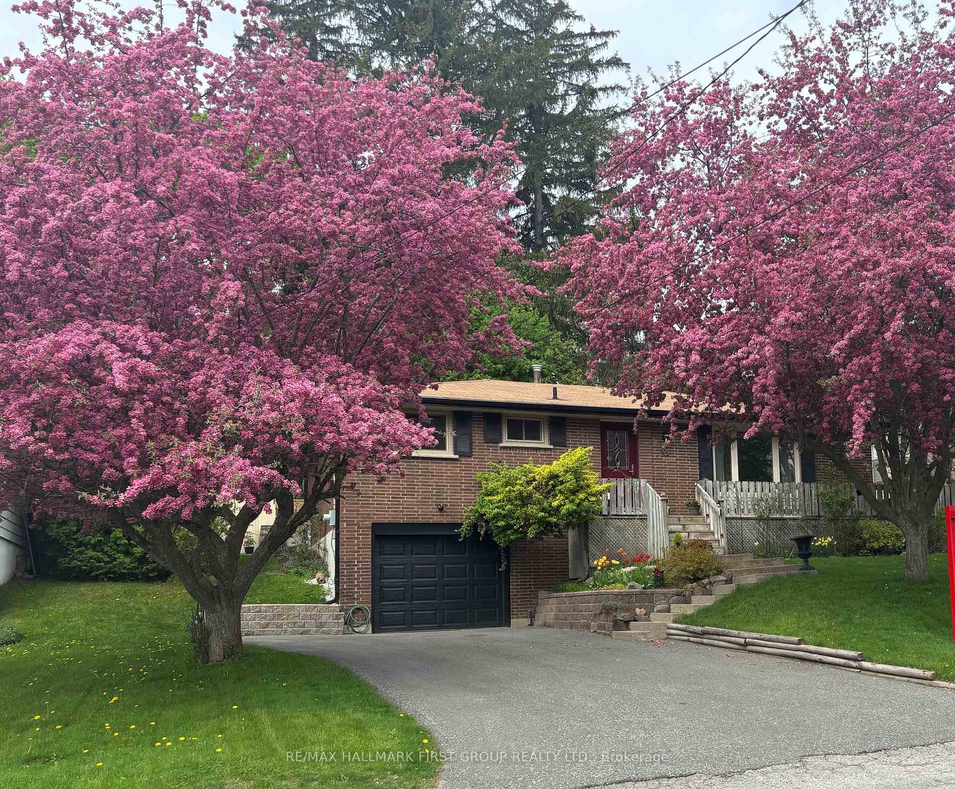 94 Caleb Street, Scugog, ON L9L 1J9