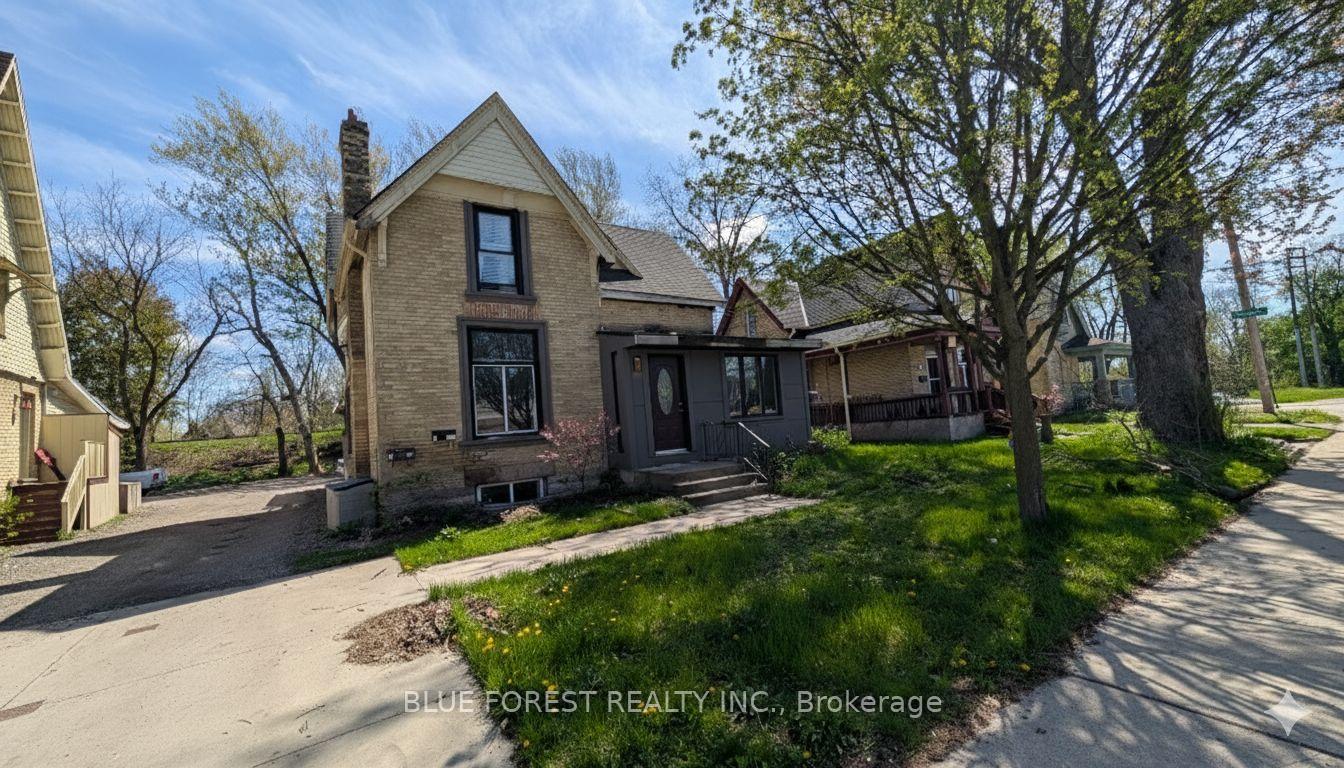 94 Stanley Street, London South, ON N6C 1B1