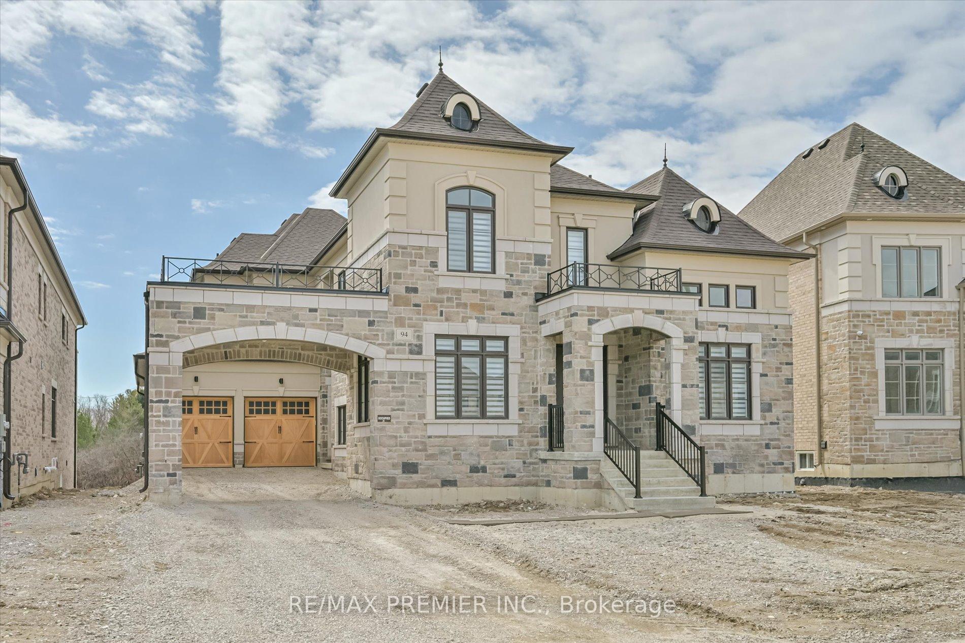 94 Sunny Acre Crescent, King, ON L7B 0S6