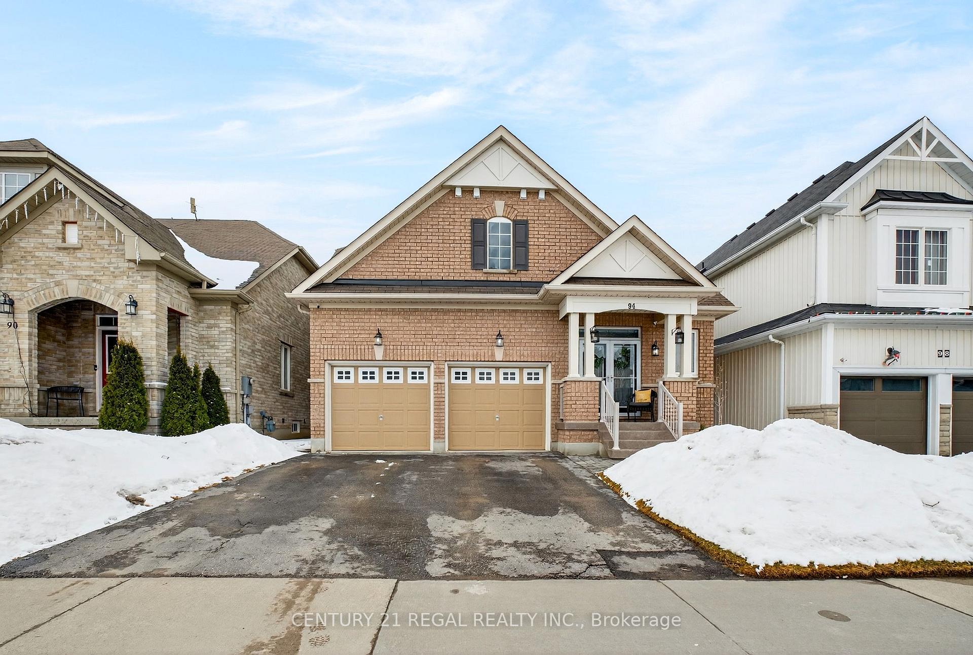 94 Thomas Woodlock Street, Clarington, ON L1B 1G9