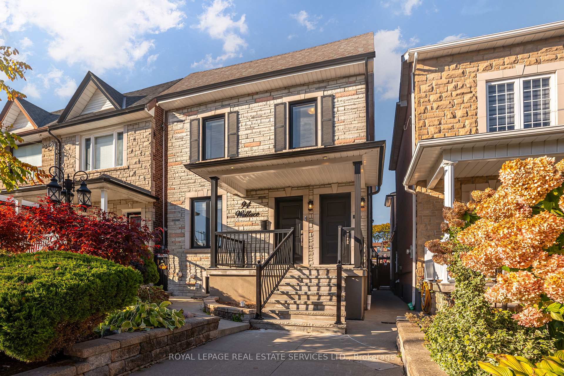 2nd Floor - 94 Wallace Avenue, Toronto, ON M6H 1T5