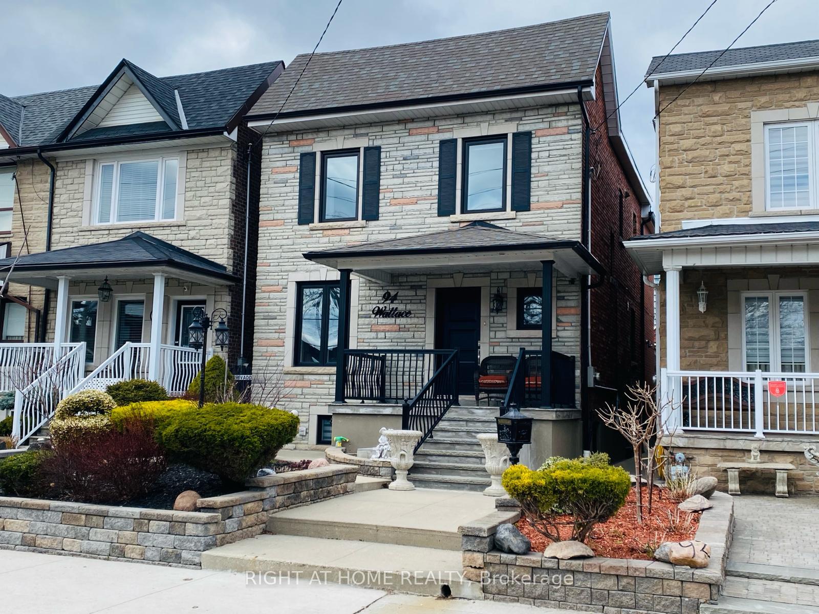 94 Wallace Avenue, Toronto, ON M6H 1T5