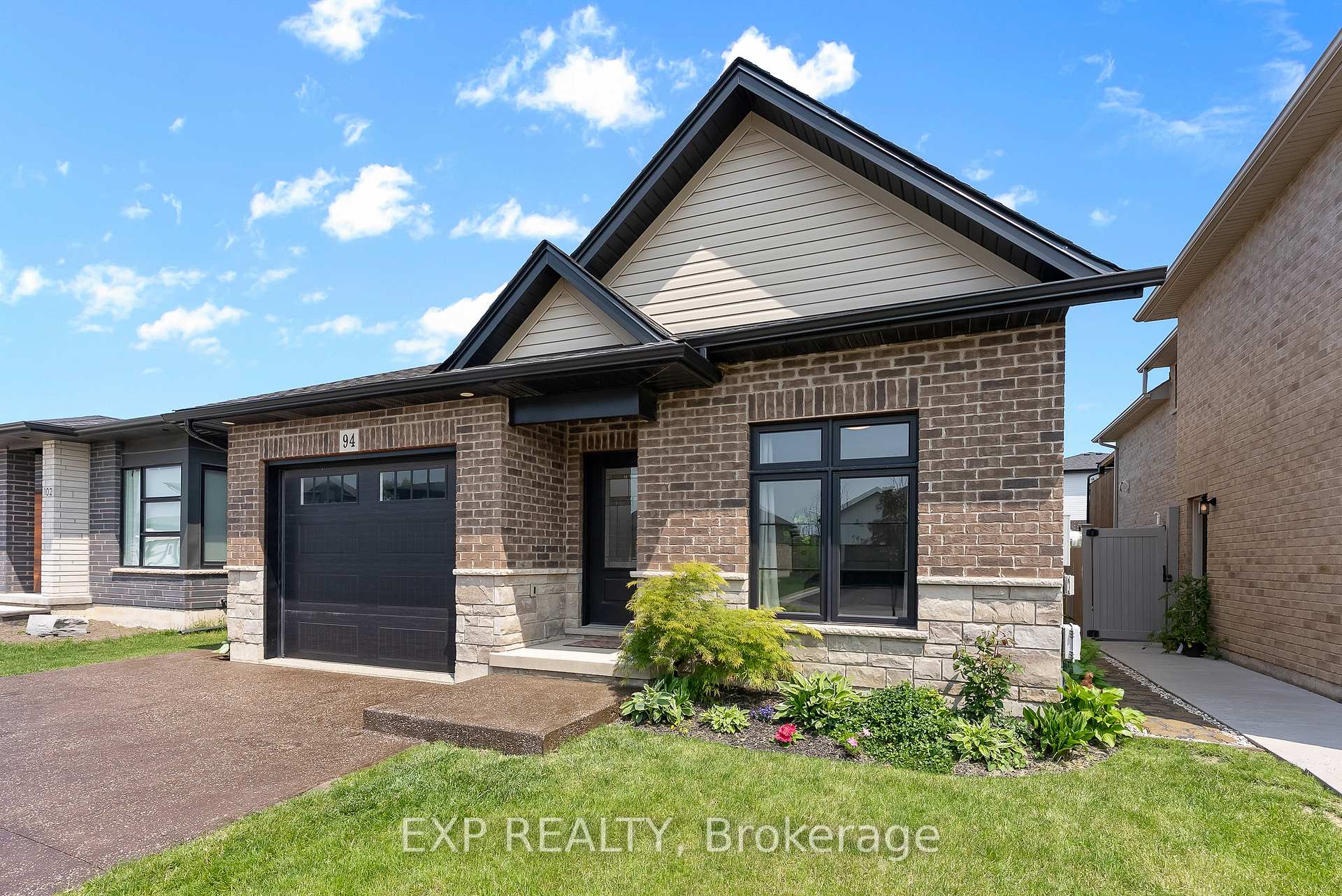 94 Willowbrook Drive, Welland, ON L3C 0G2