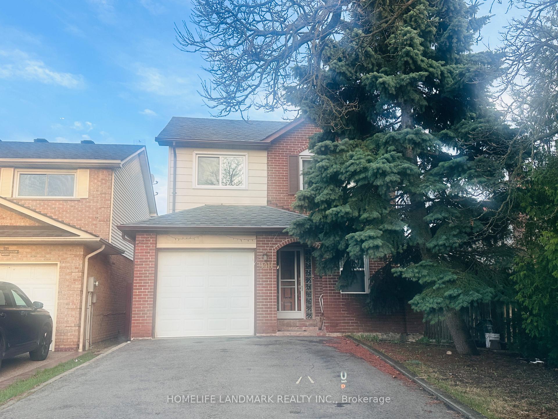 940 Hampstead Court, Mississauga, ON L5C 3L1
