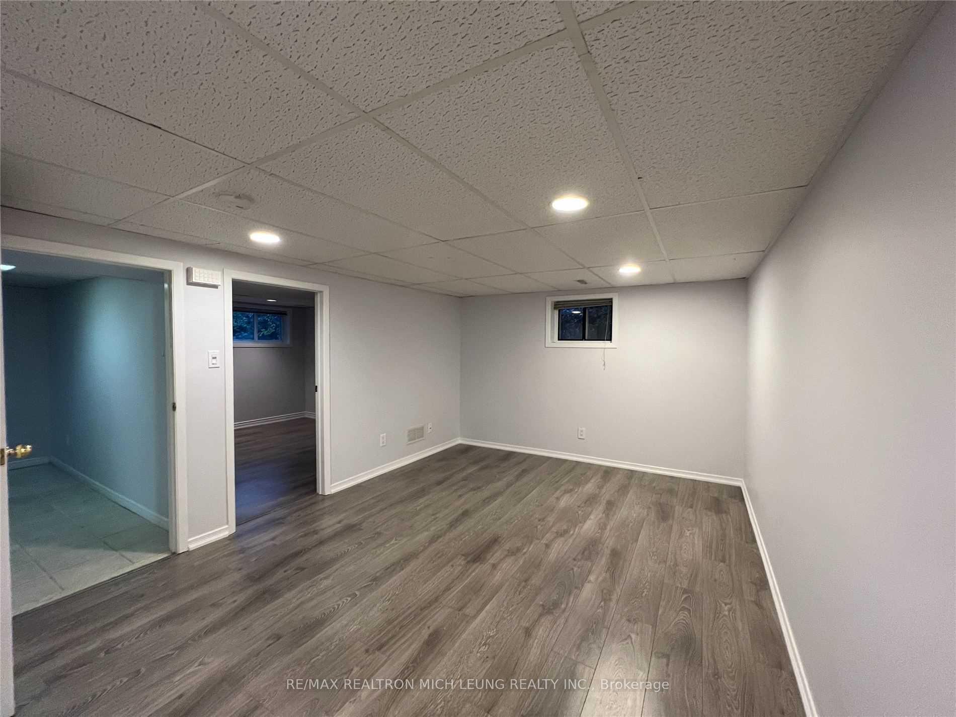 Lower - 947 Oklahoma Drive, Pickering, ON L1W 2H8