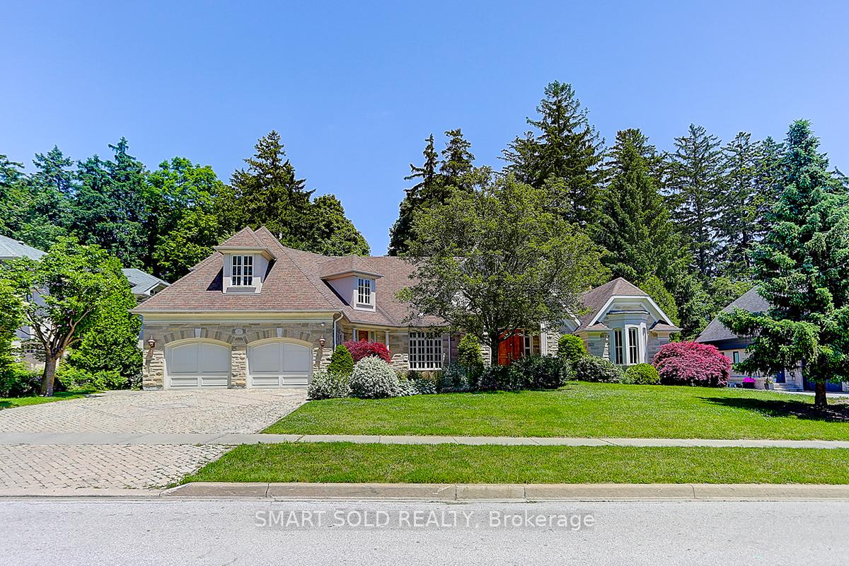 95 Bel Air Drive, Oakville, ON L6J 7N1