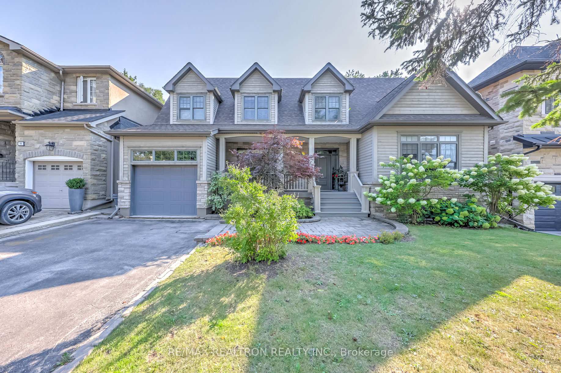 95 Brooklawn Avenue, Toronto, ON M1M 2P7