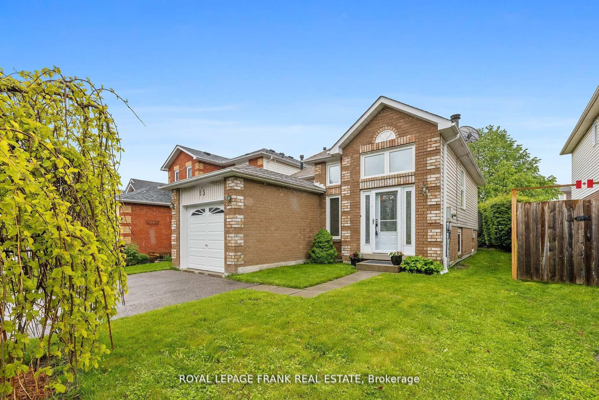 95 Champine Square, Clarington, ON L1C 4V9