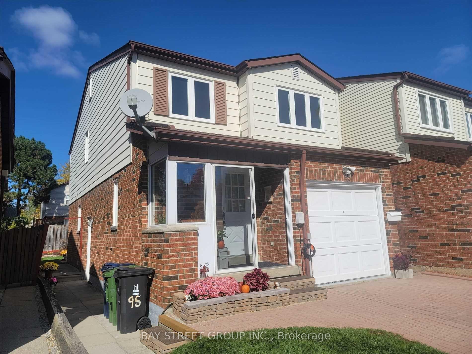 Basement - 95 Fawndale Crescent, Toronto, ON M1W 2X3
