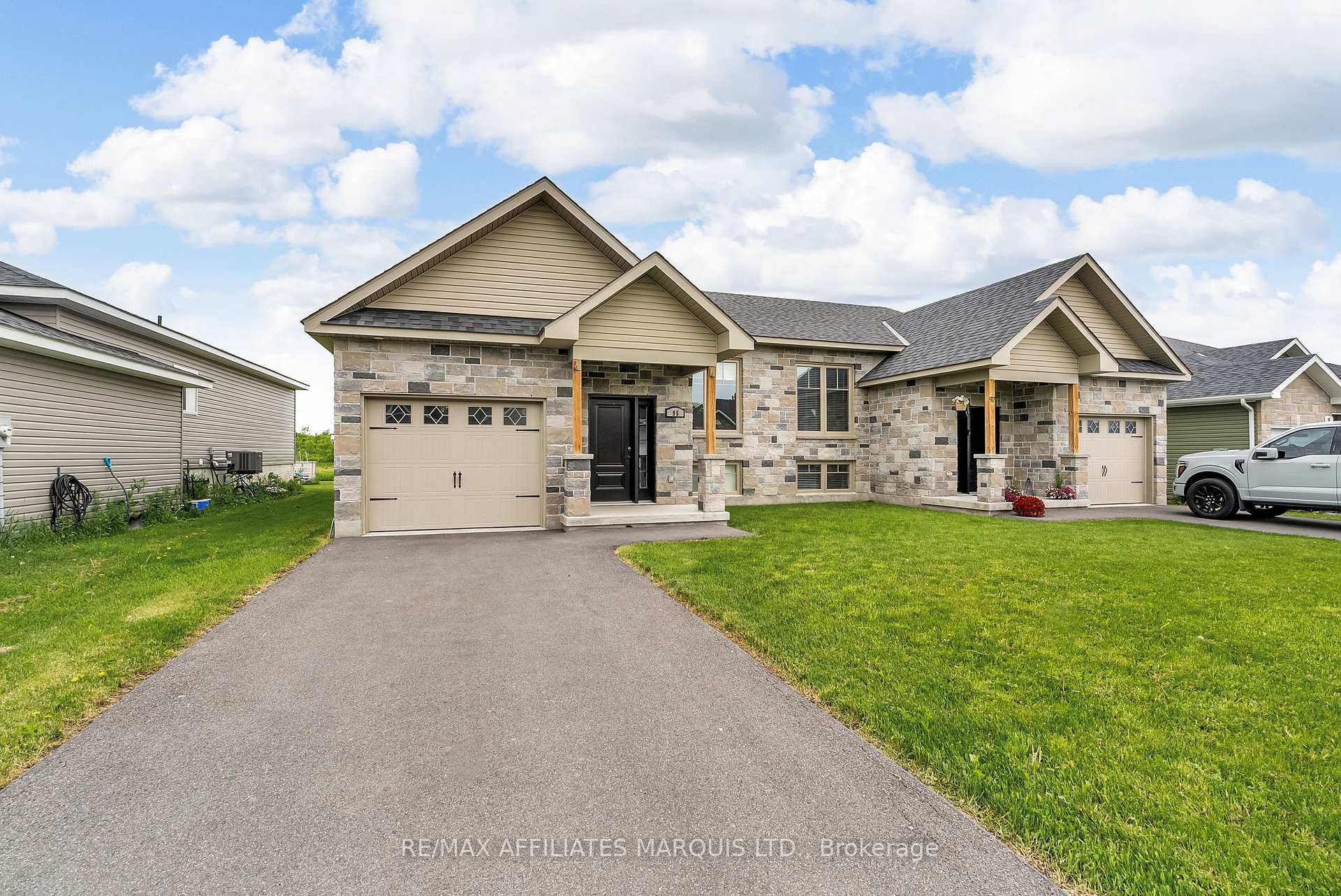 South Stormont Real Estate MLS® Listings & Houses For Sale