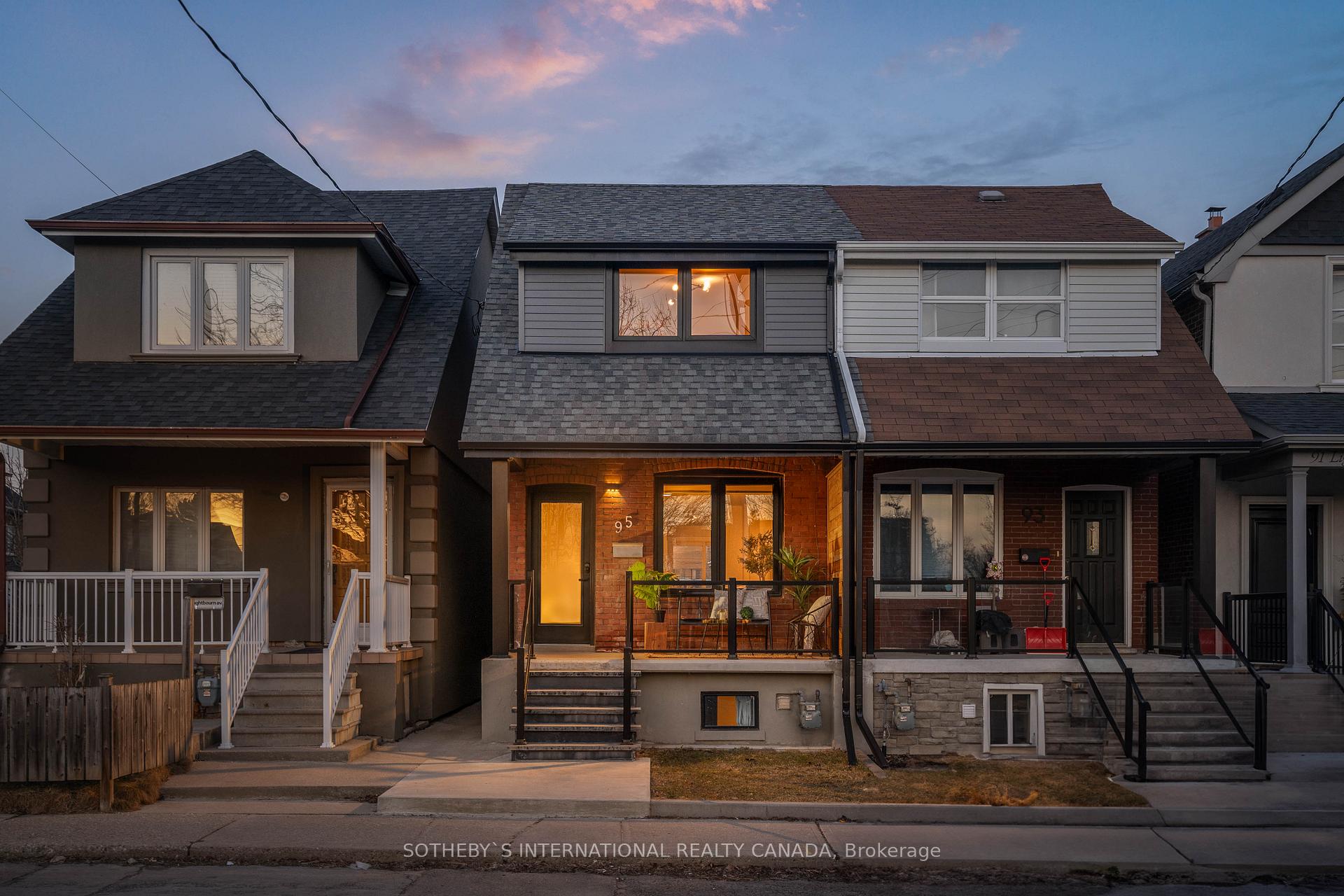 95 Lightbourn Avenue, Toronto, ON M6H 3P8