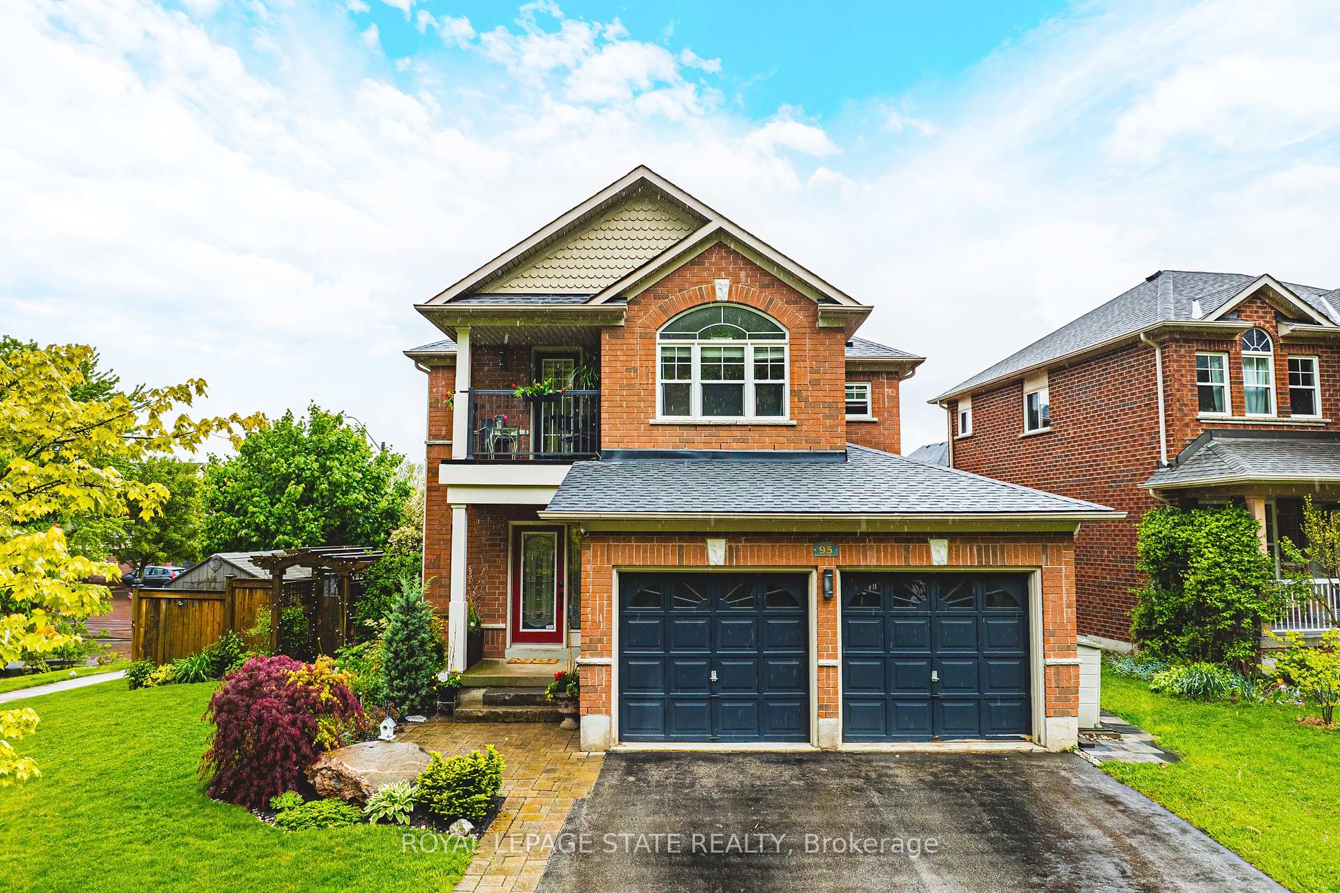 95 Livingstone Drive, Hamilton, ON L9H 7S5