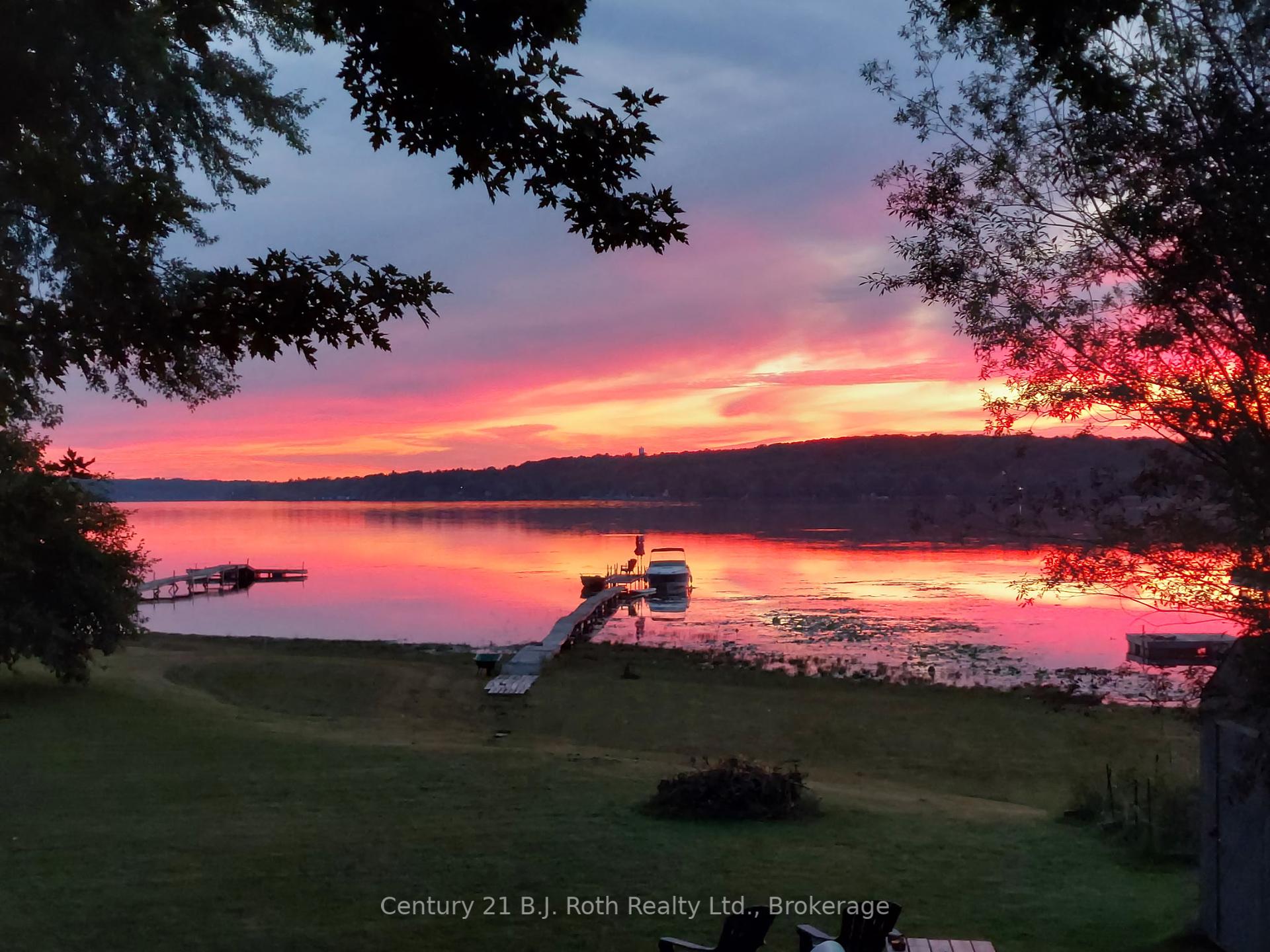 95 Maskinonge Road, Tay, ON L0K 2A0